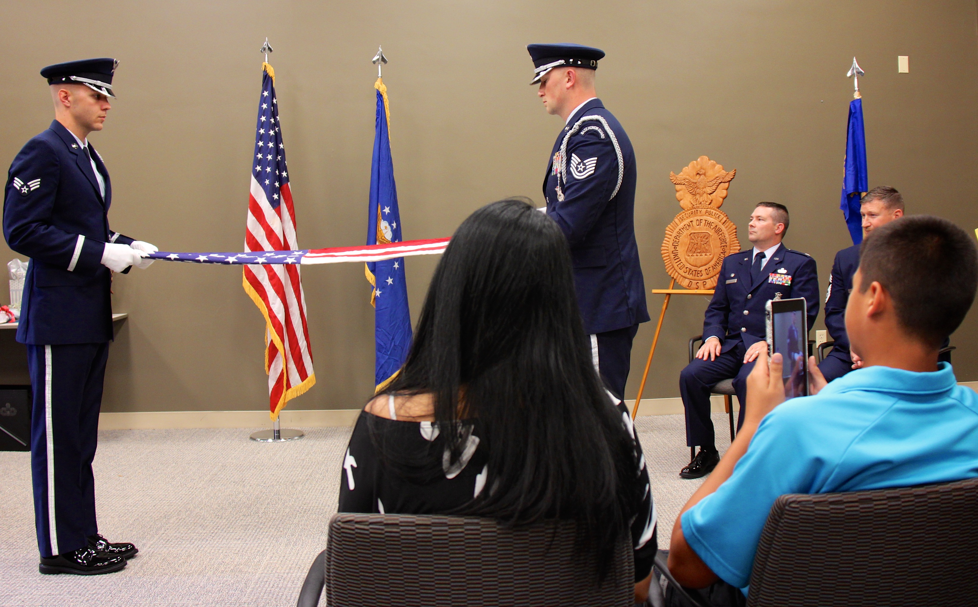 Honor guard makes retirement special in the Land of Lincoln > 932nd ...