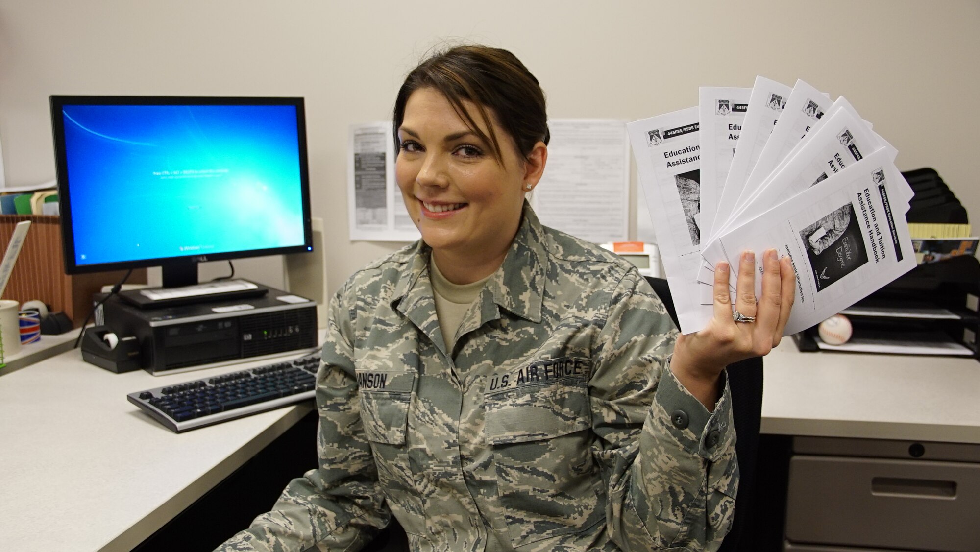 445th Airlift Wing September Spotlight Performer > 445th Airlift Wing ...