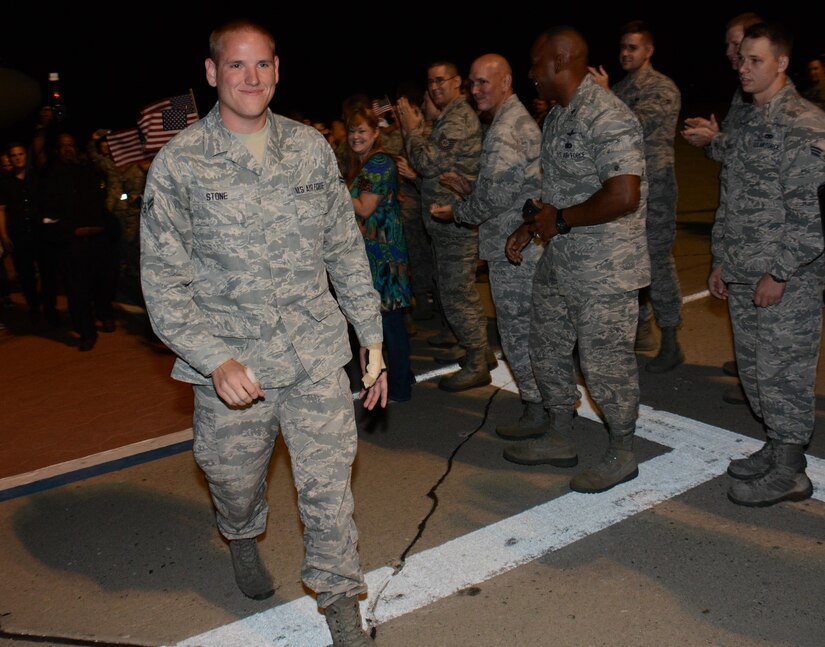 Travis welcomes hero home > U.S. Air Force > Article Display