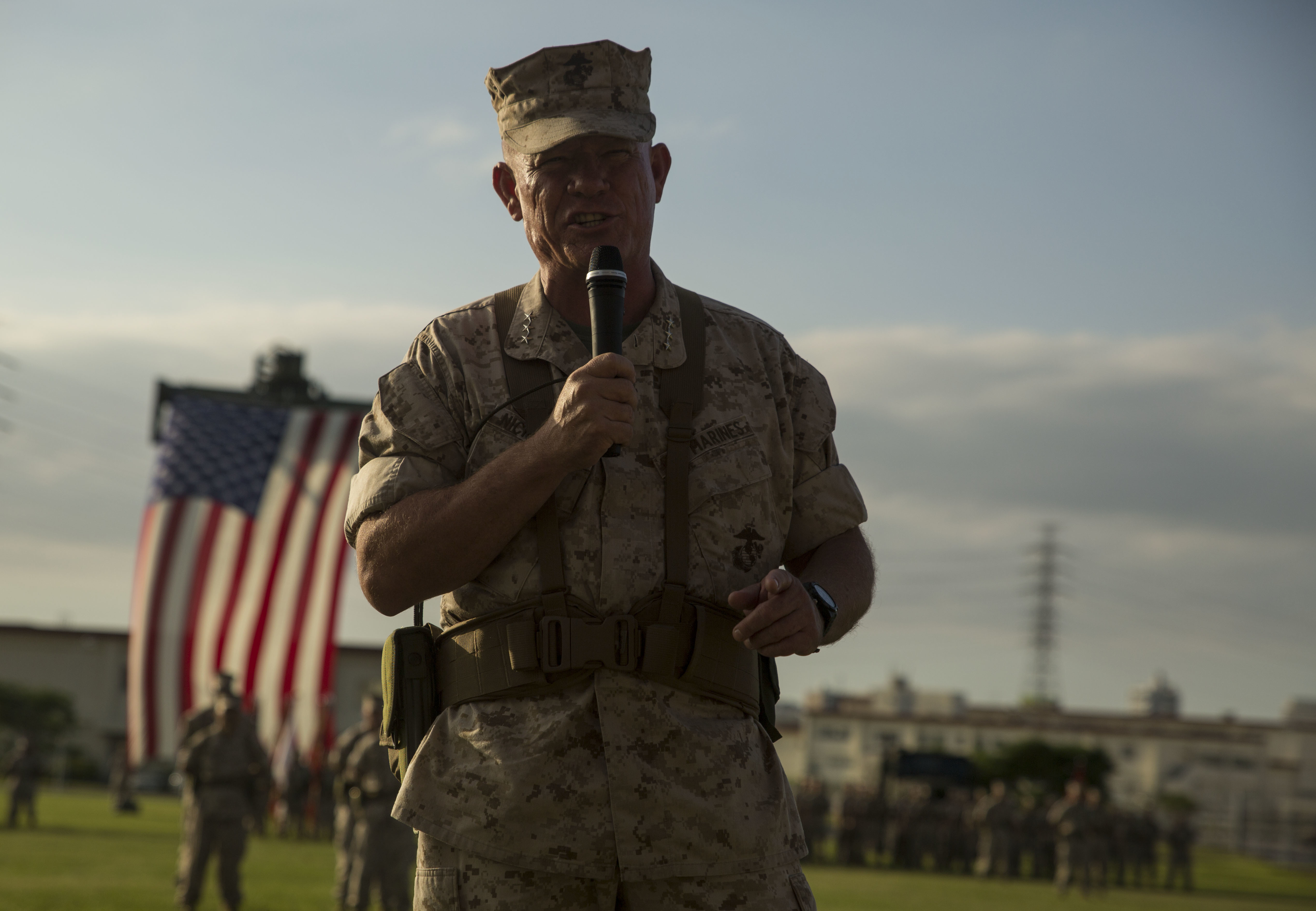 Marine general keeps promise in Pacific, passes on III MEF command ...