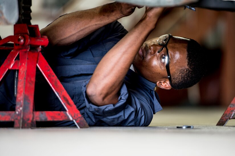 Langley AGE technicians maintain equipment > Joint Base Langley-Eustis ...