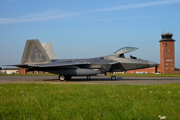 Raptors visit RAF Mildenhall > Royal Air Force Mildenhall > Article Display