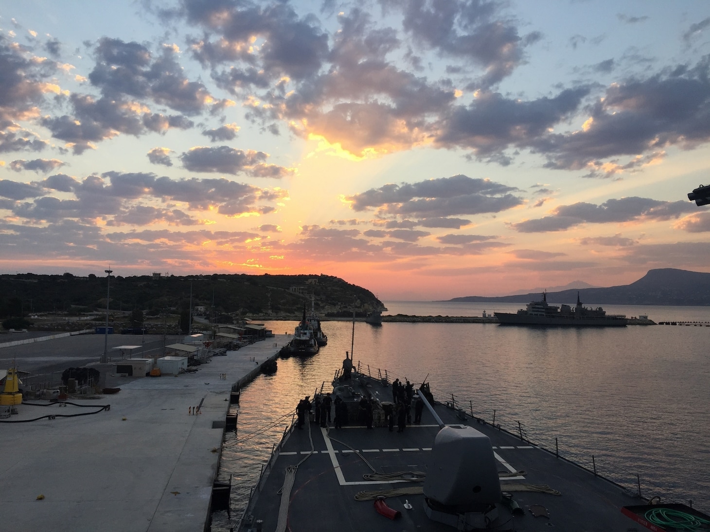 USS Porter Hosts Albanian Dignitaries > United States Navy > display ...