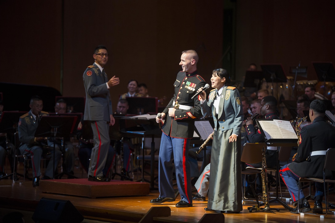 U.S. Marines, JGSDF celebrate 20 years of friendship through music