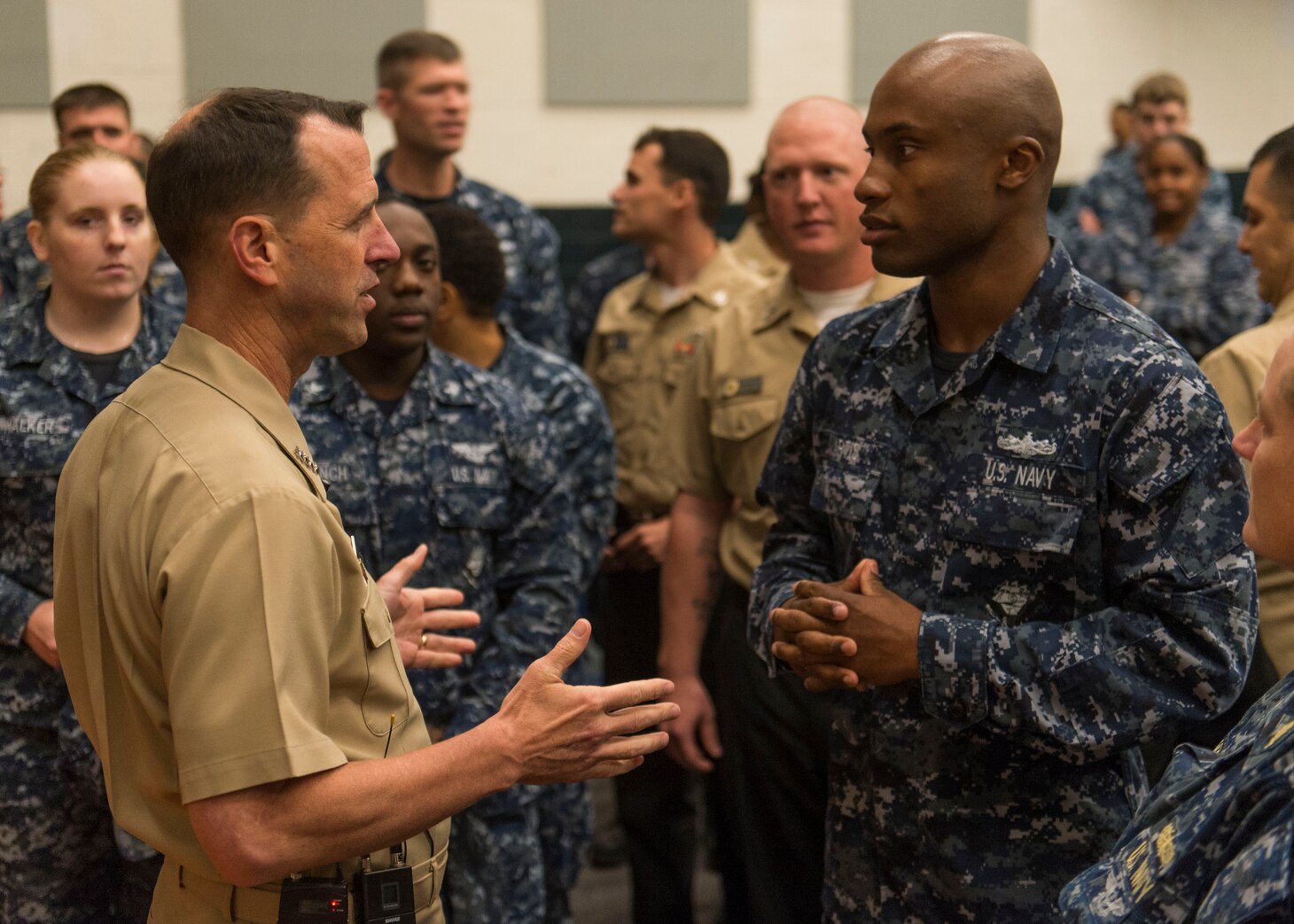 CNO, MCPON hold Hampton Roads all-hands calls > United States Navy ...