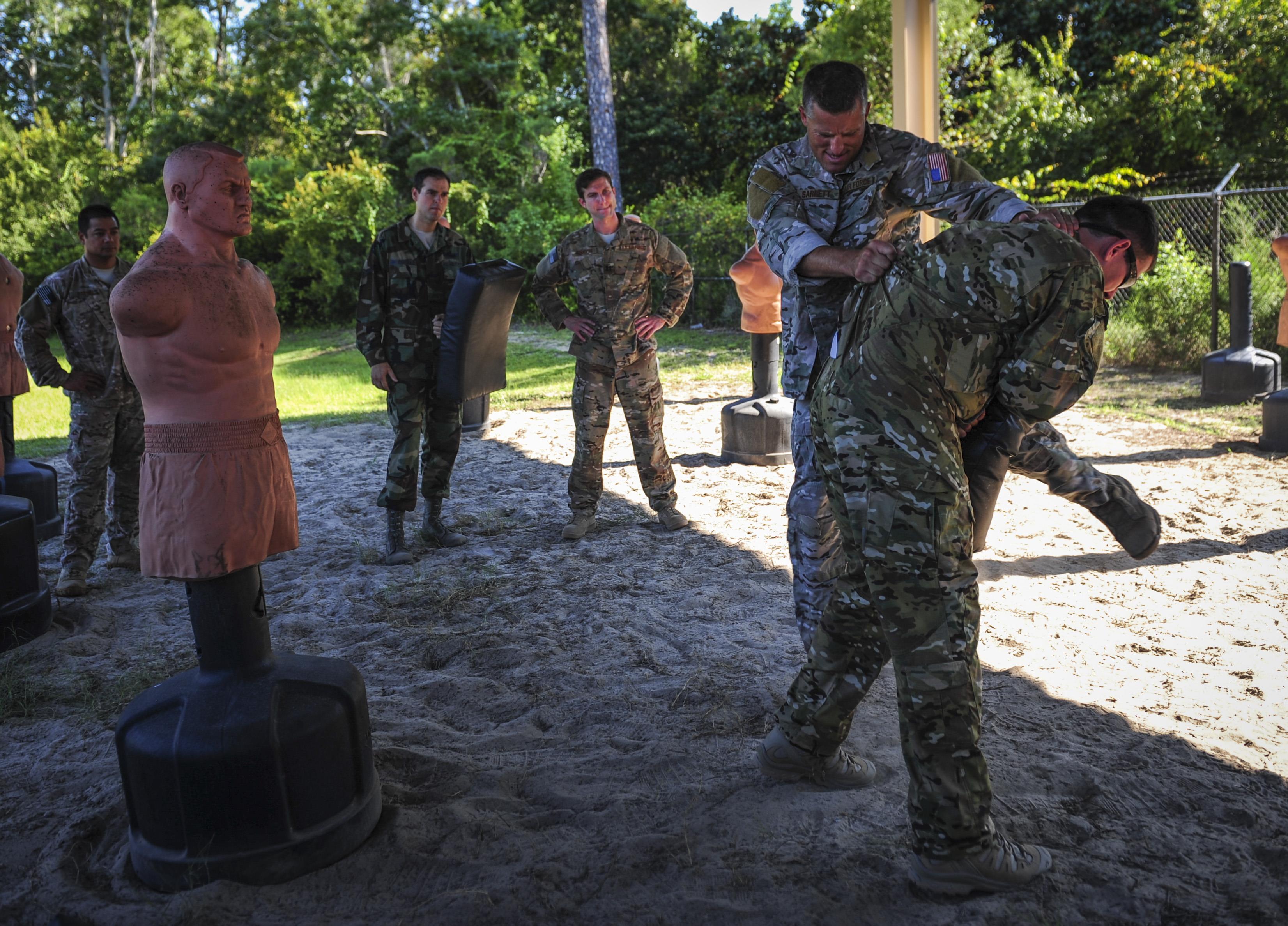 SERE: Water, combat survival training > Hurlburt Field > Article Display