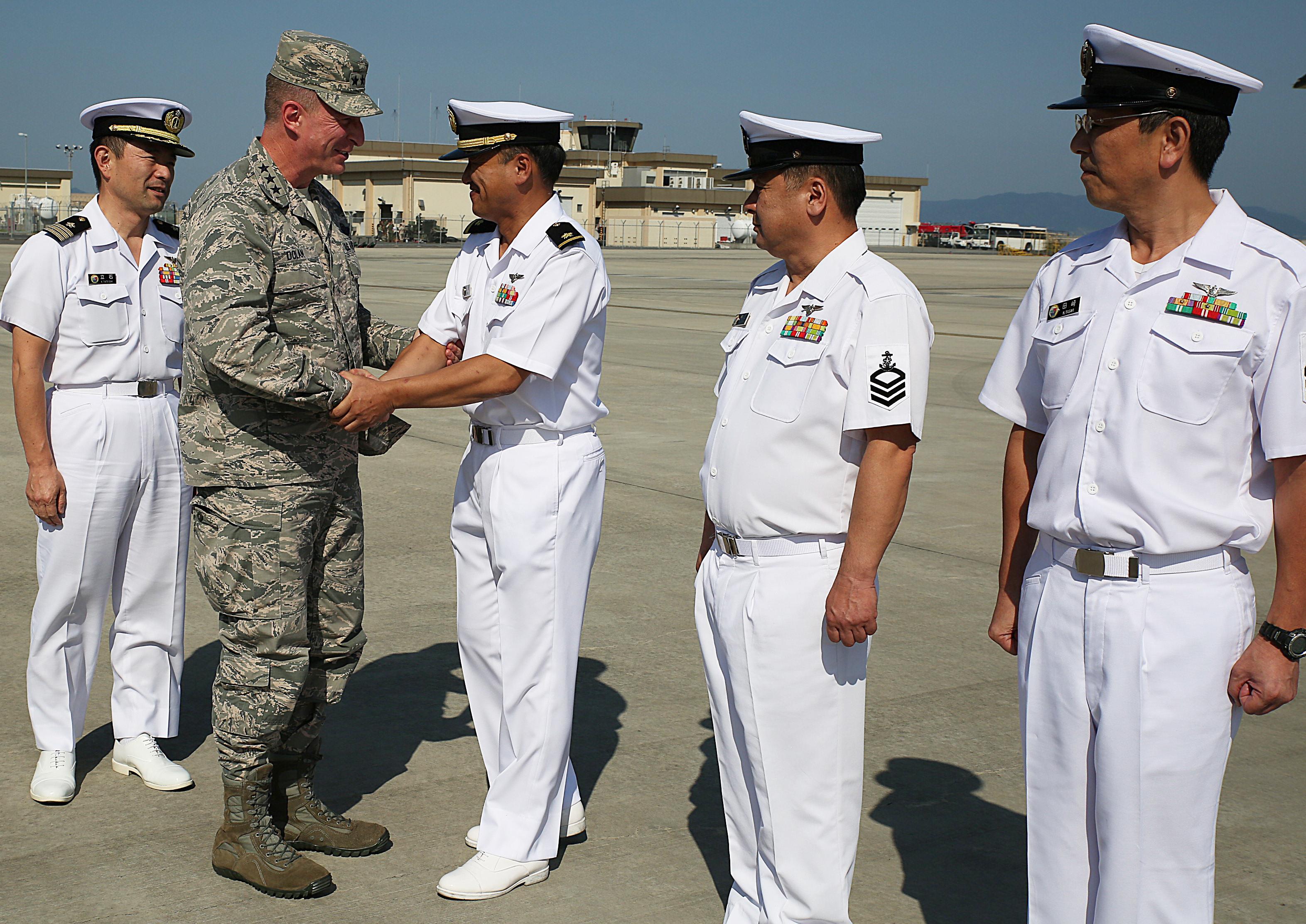 U.S. Forces Japan commander reconnects with Japanese service members ...