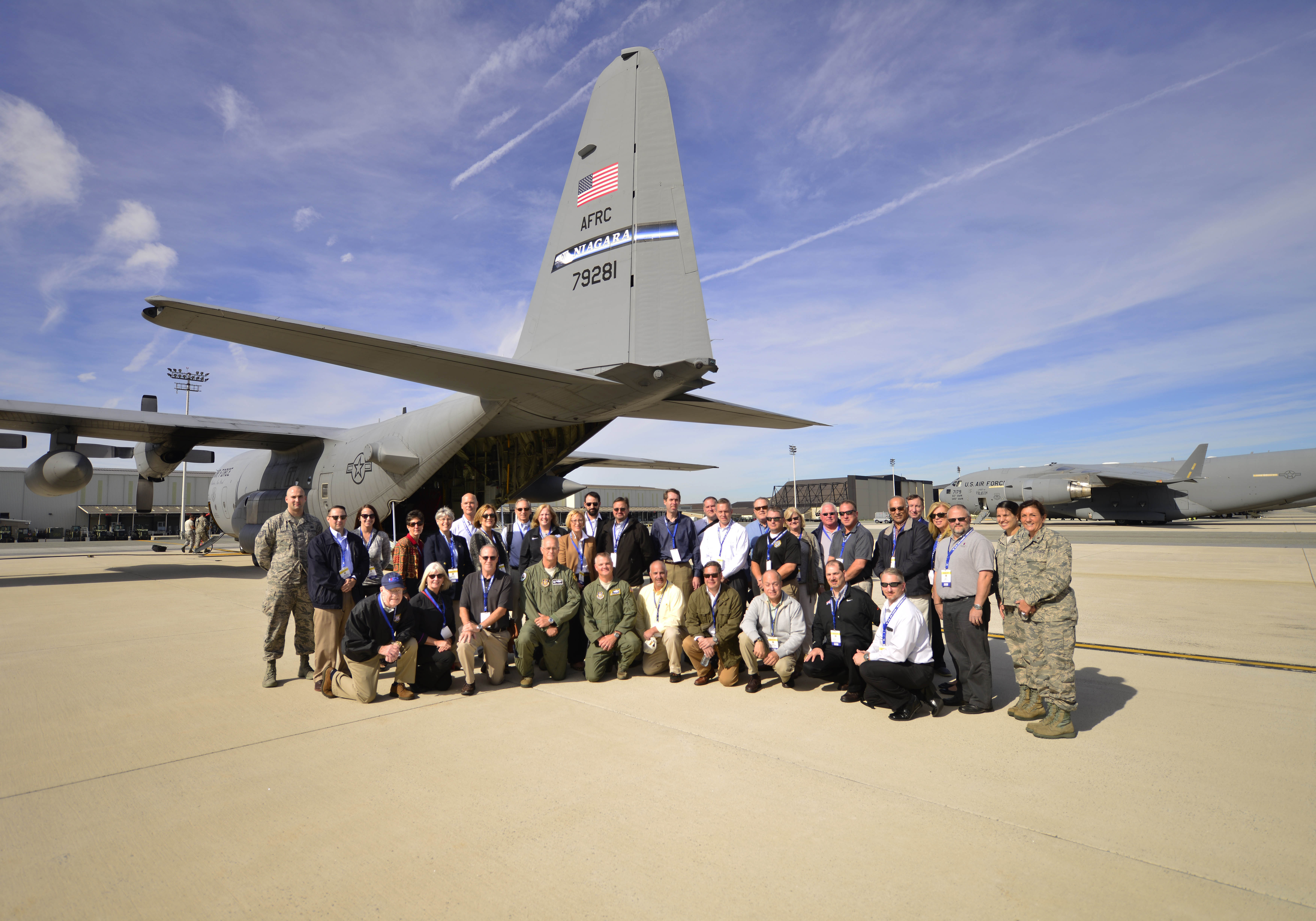 NY employers glimpse AF mission at Dover > Air Force Reserve Command ...