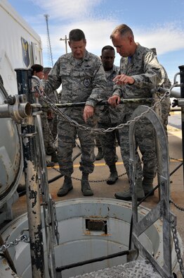 AFGSC commander visits Team Malmstrom > Air Force Global Strike Command ...