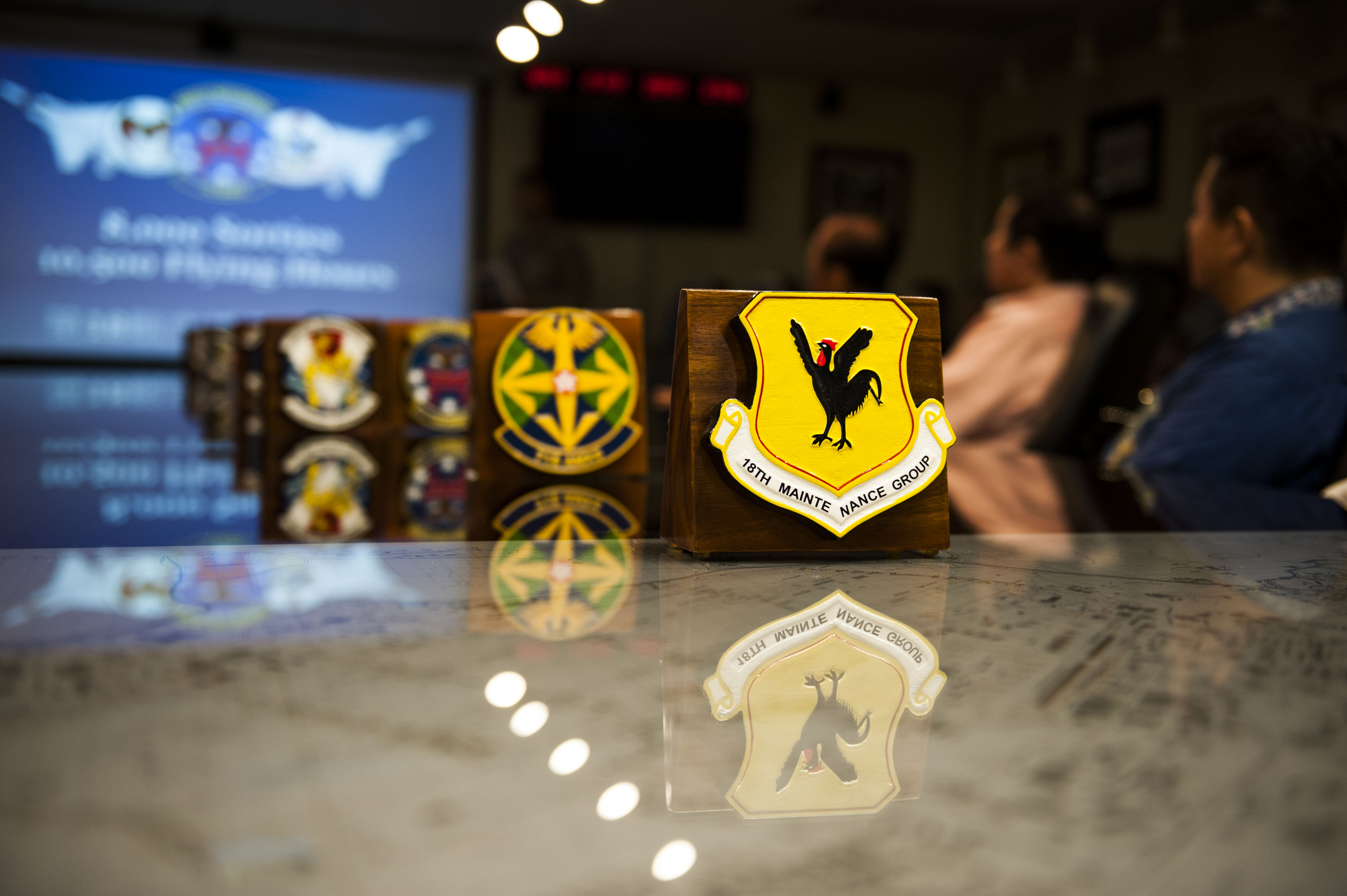 Honorary commanders visit Kadena