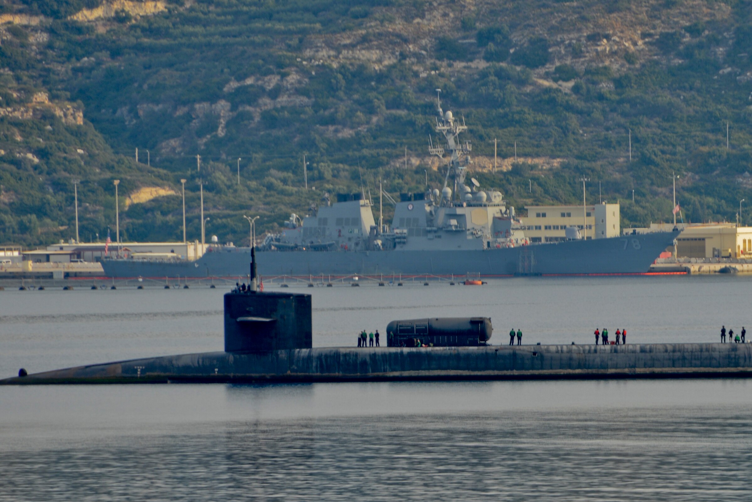 160403-N-IL474-038