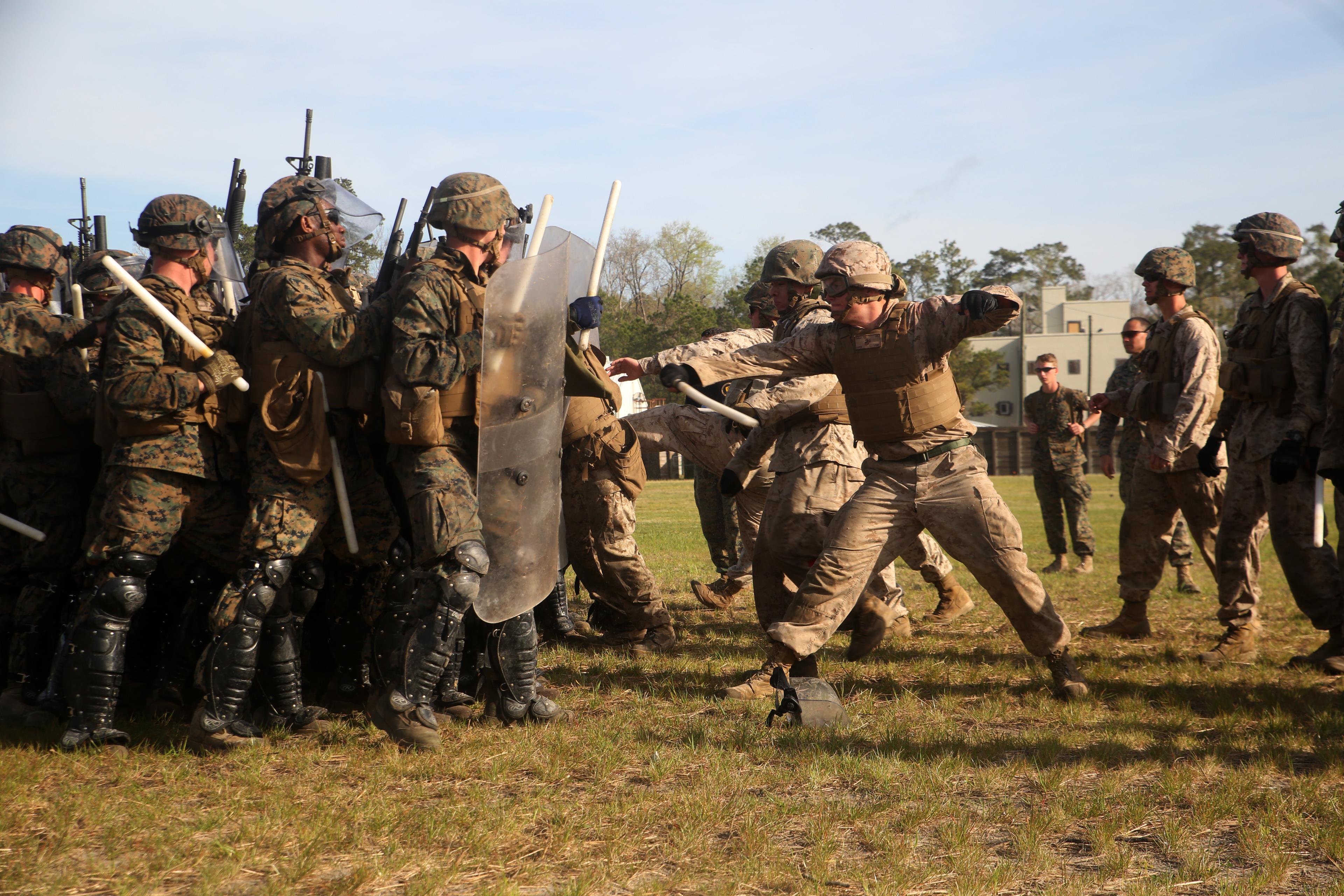CLB-2 completes non-lethal weapons training > II Marine Expeditionary ...