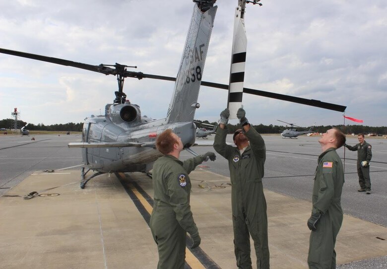First Airmen with no prior military experience tackle CEARF course ...