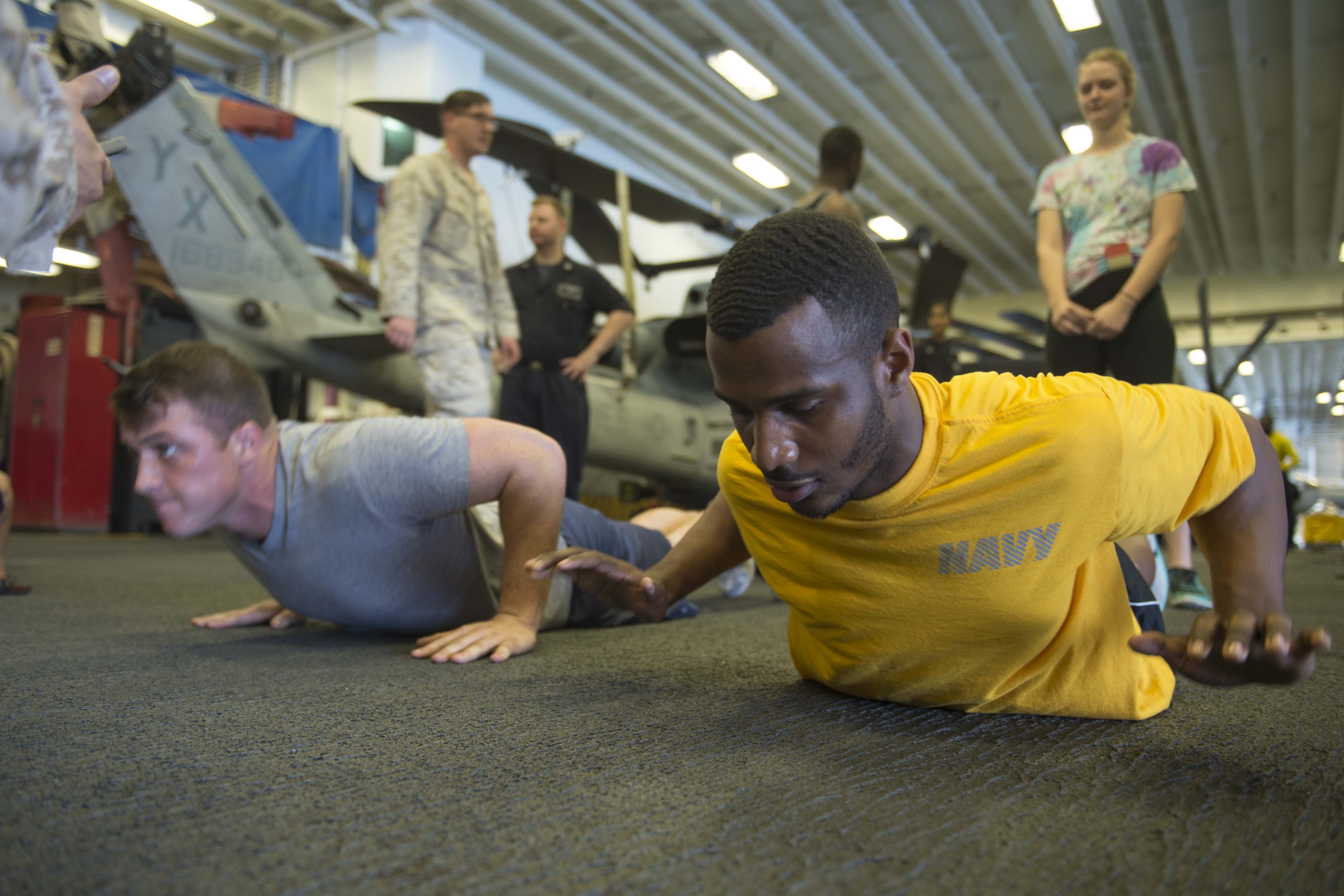 SAPR Advocates Bring Awareness to Boxer Crew > United States Navy ...