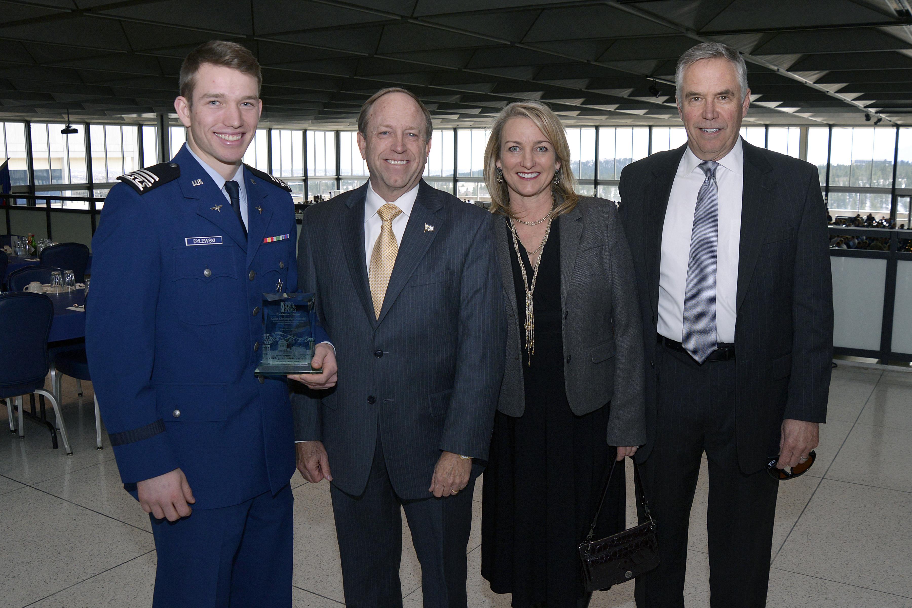 Academy cadet wins Hockey Humanitarian Award > U.S. Air Force Academy ...