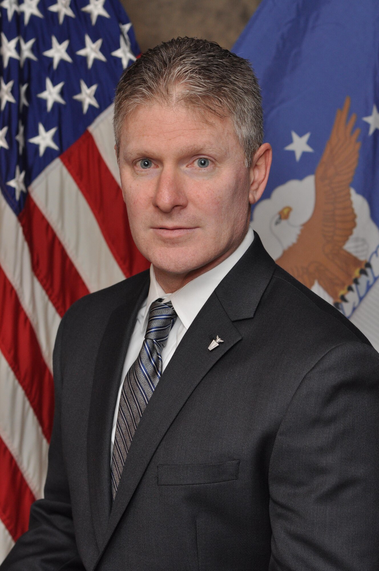 ELWOOD (EDDIE) C. LEWIS III > Air Force > Biography Display