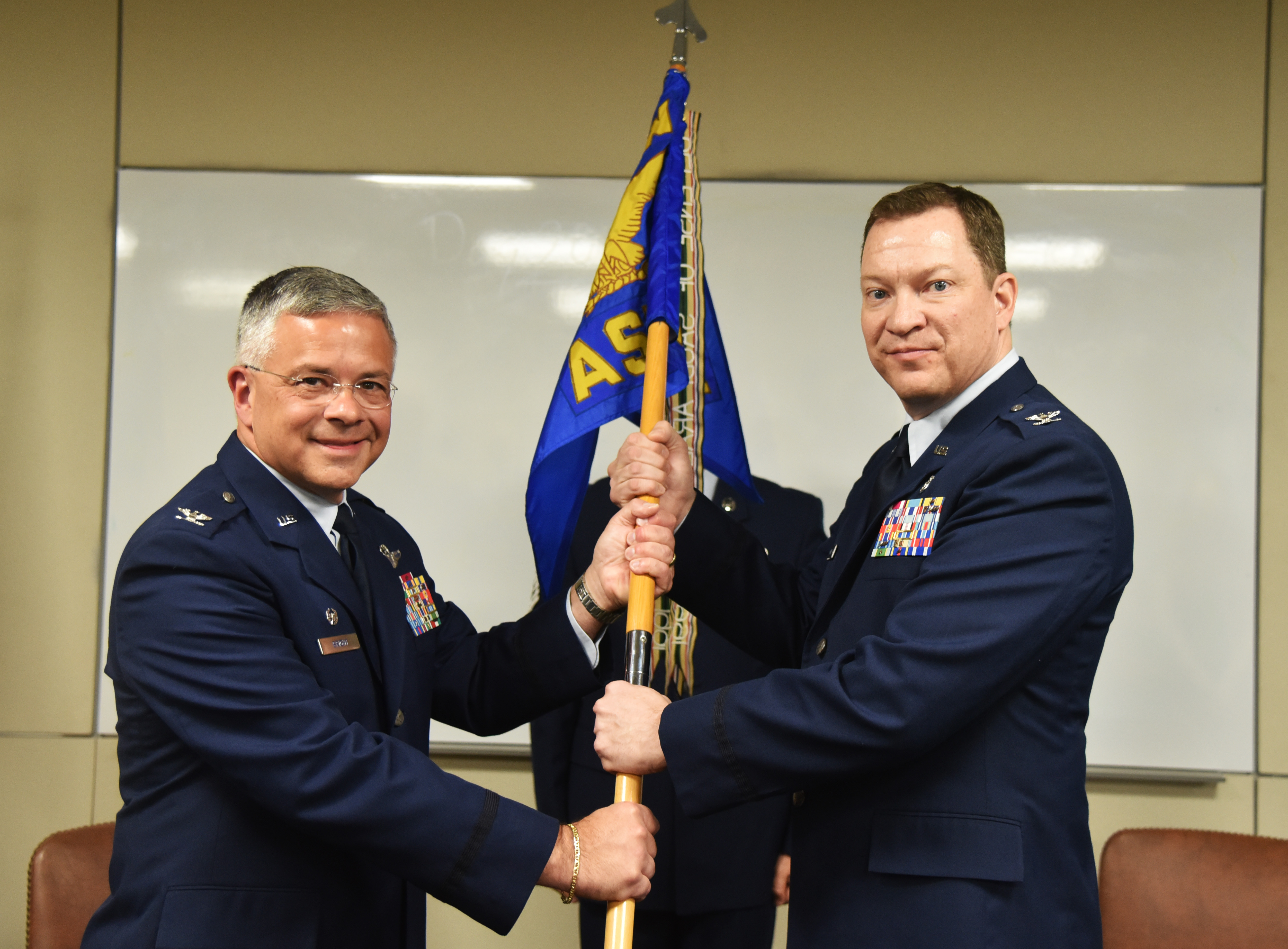 Hopkins promotes to Col, assumes command of 927 ASTS > 927th Air ...