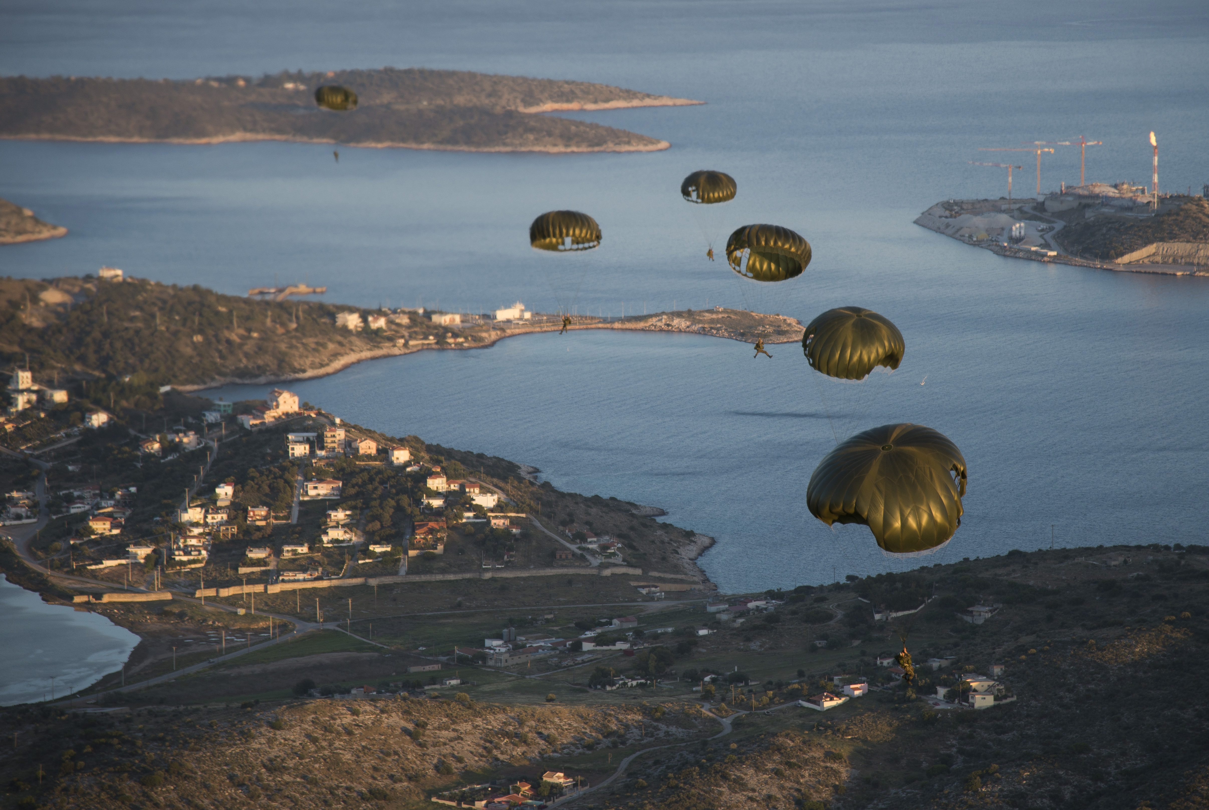 US, Greece strengthen defense ties > Ramstein Air Base > Article Display