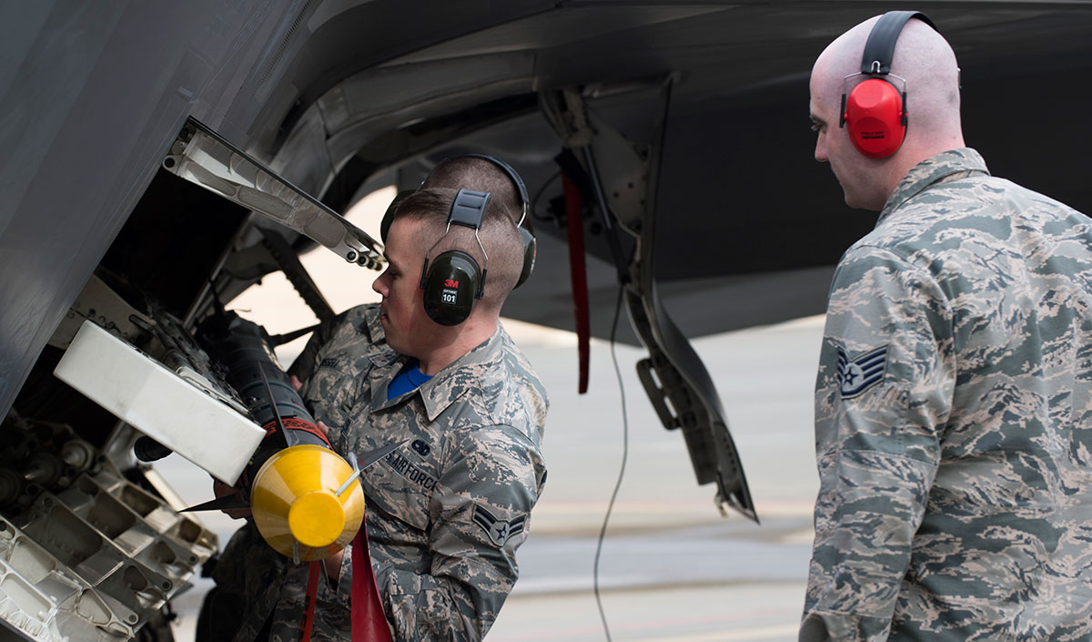 F-22 Raptor load crew competition > Joint Base Elmendorf-Richardson > News