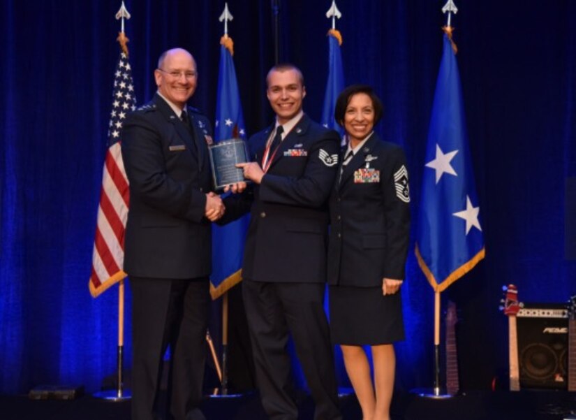 ARPC member recognized as AFRC Airman of the Year > Air Force Reserve Command > News Article