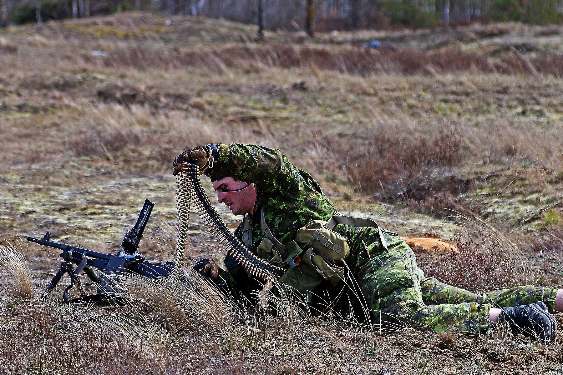 Reloading a Machine Gun