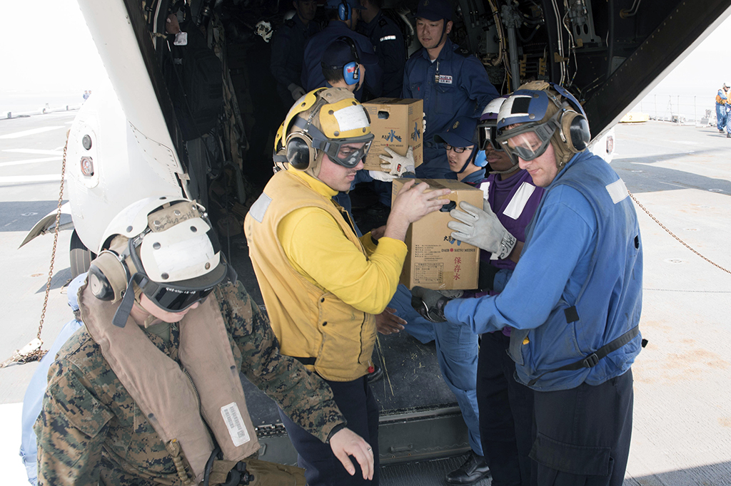 Osprey Loads up with Relief Supplies, U.S. and Japan Forces Unified Effort
