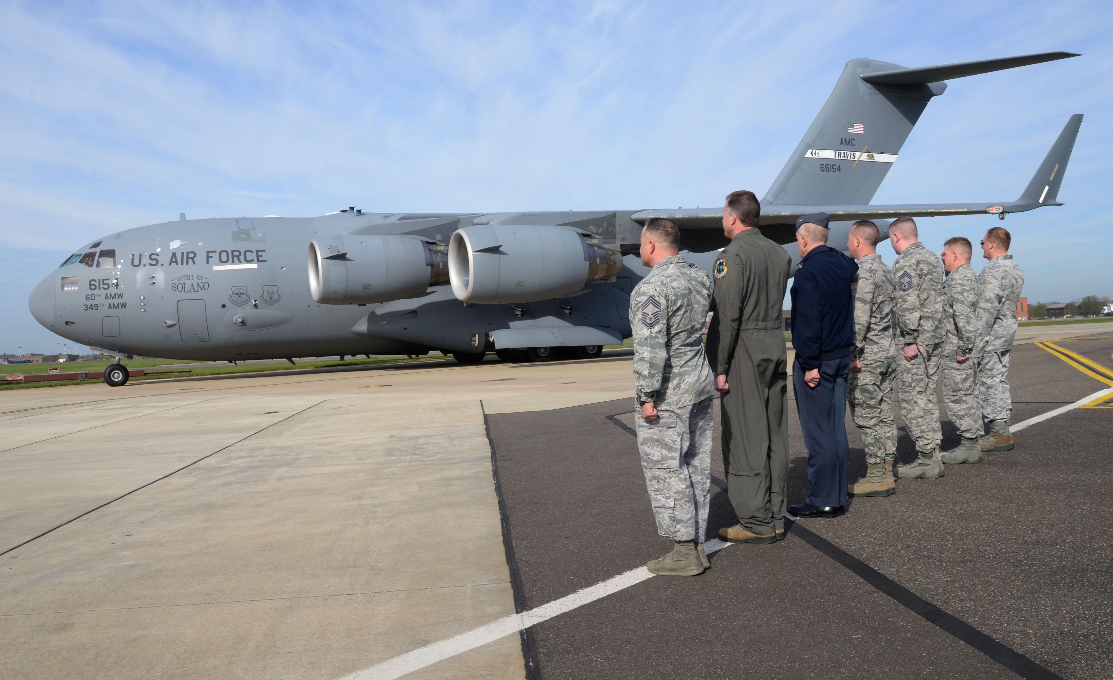 RAF Mildenhall, RAF Lakenheath leadership greet civic leaders