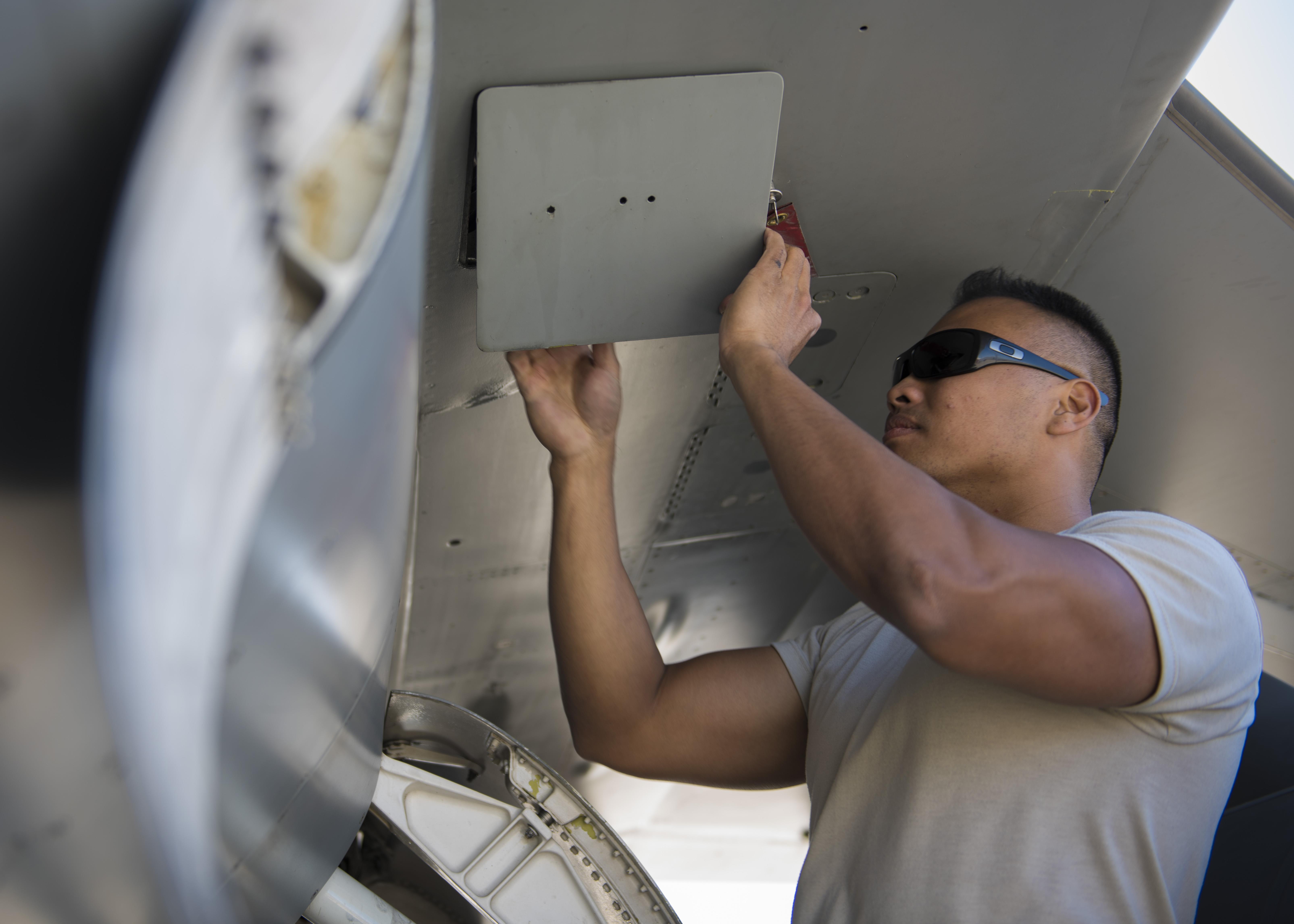455 EAMXS push iron to the fight > U.S. Air Forces Central > News