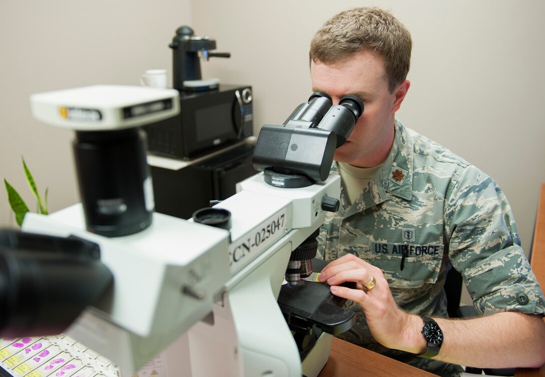 Pathology lab processes tissue