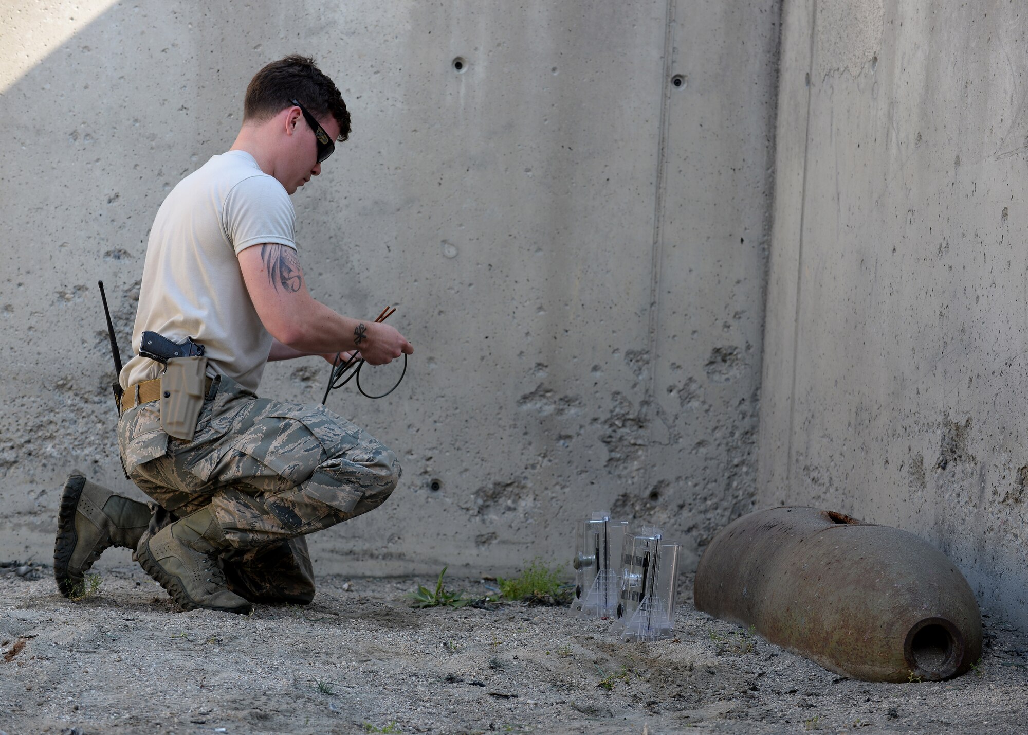 EOD teams up for monthly training > Aviano Air Base > News Display