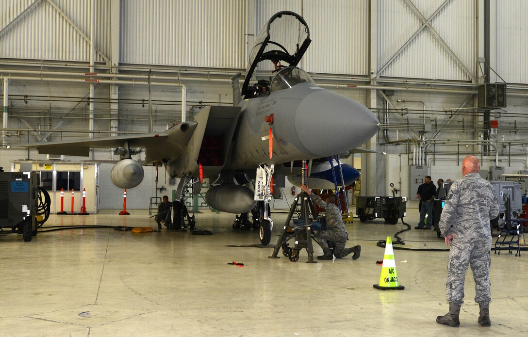F-15 Wheel and Brake System Improvement
