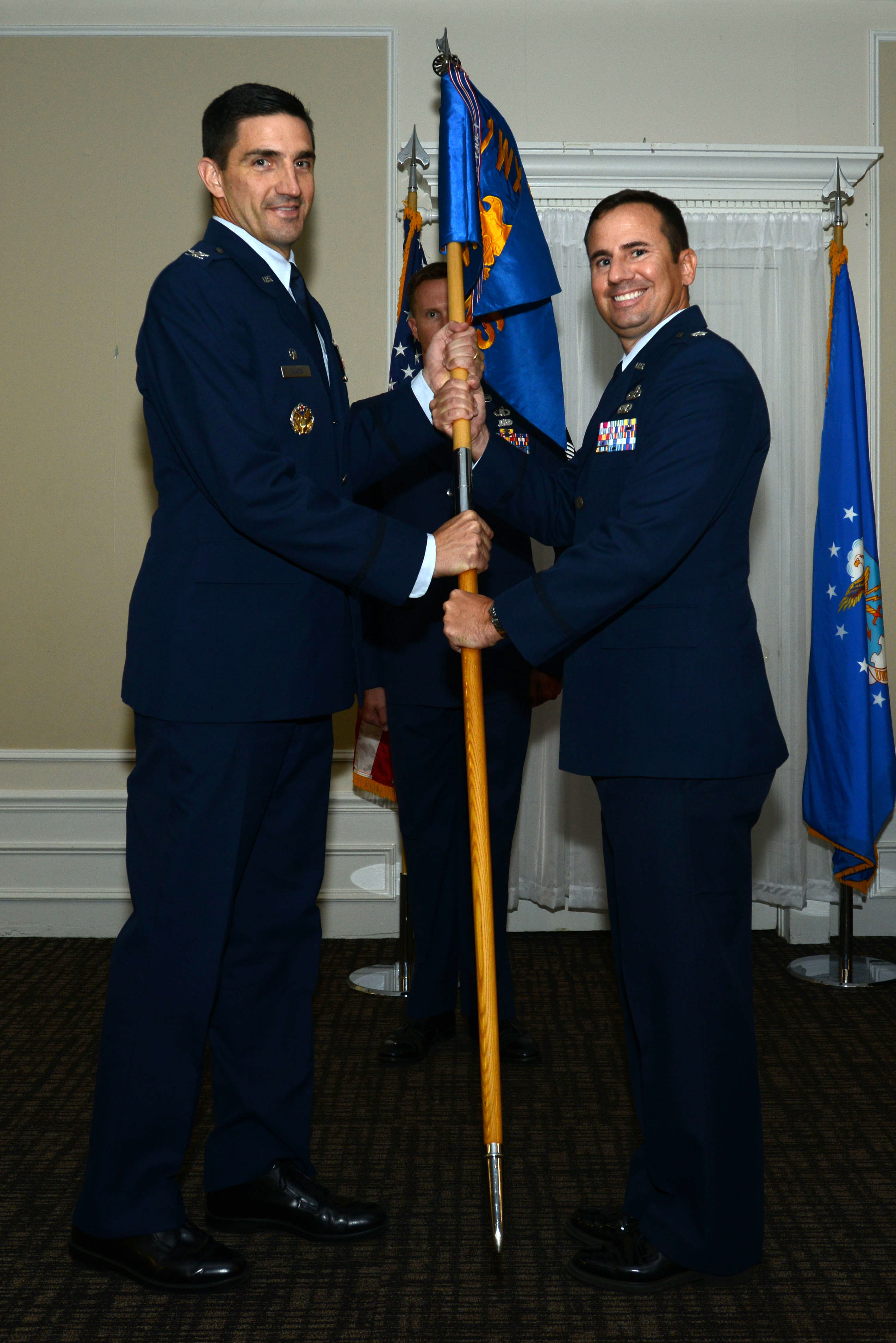 28th OWS ‘passes baton’ to new commander