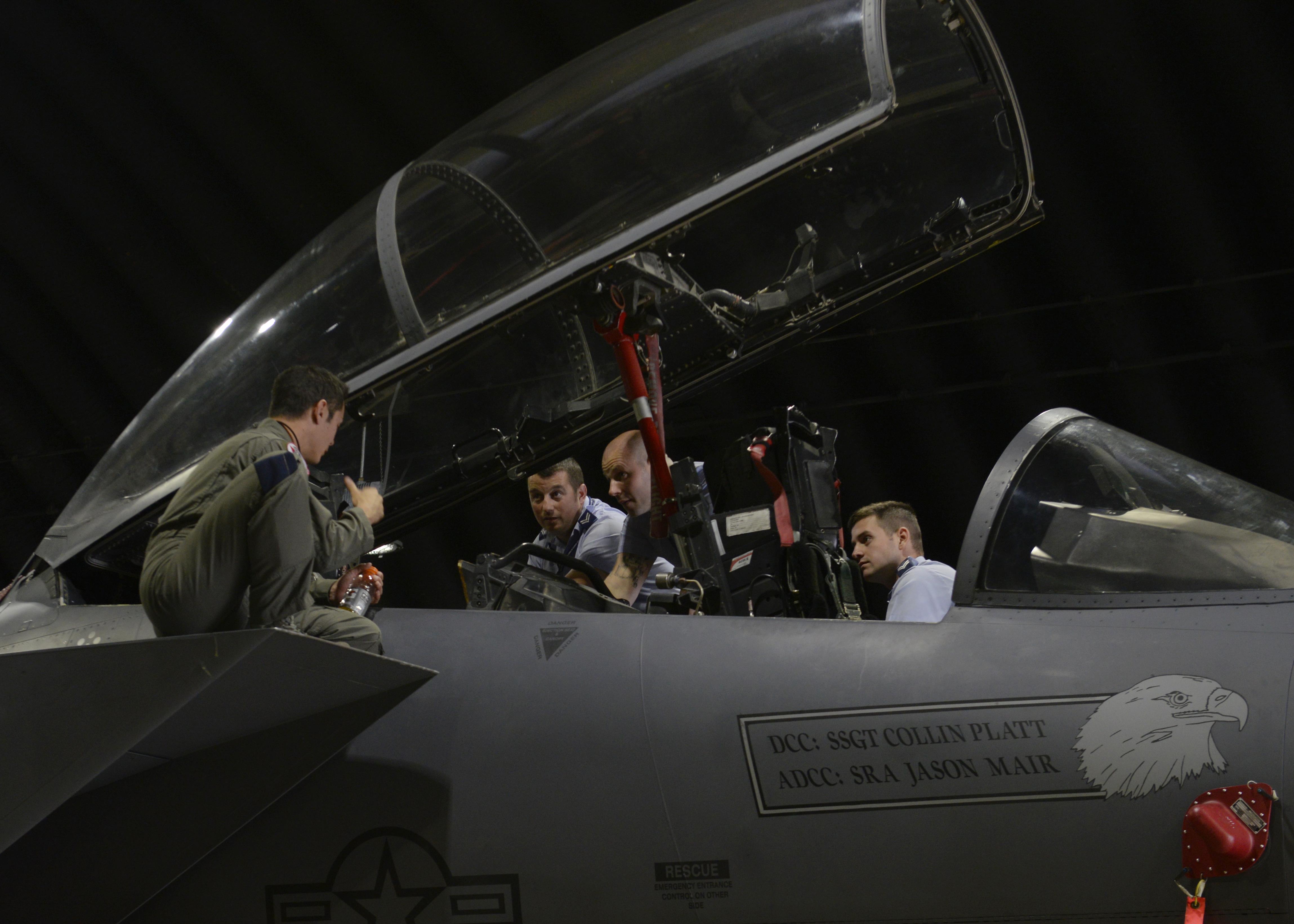 Creating ties with RAF counterparts > Royal Air Force Lakenheath ...