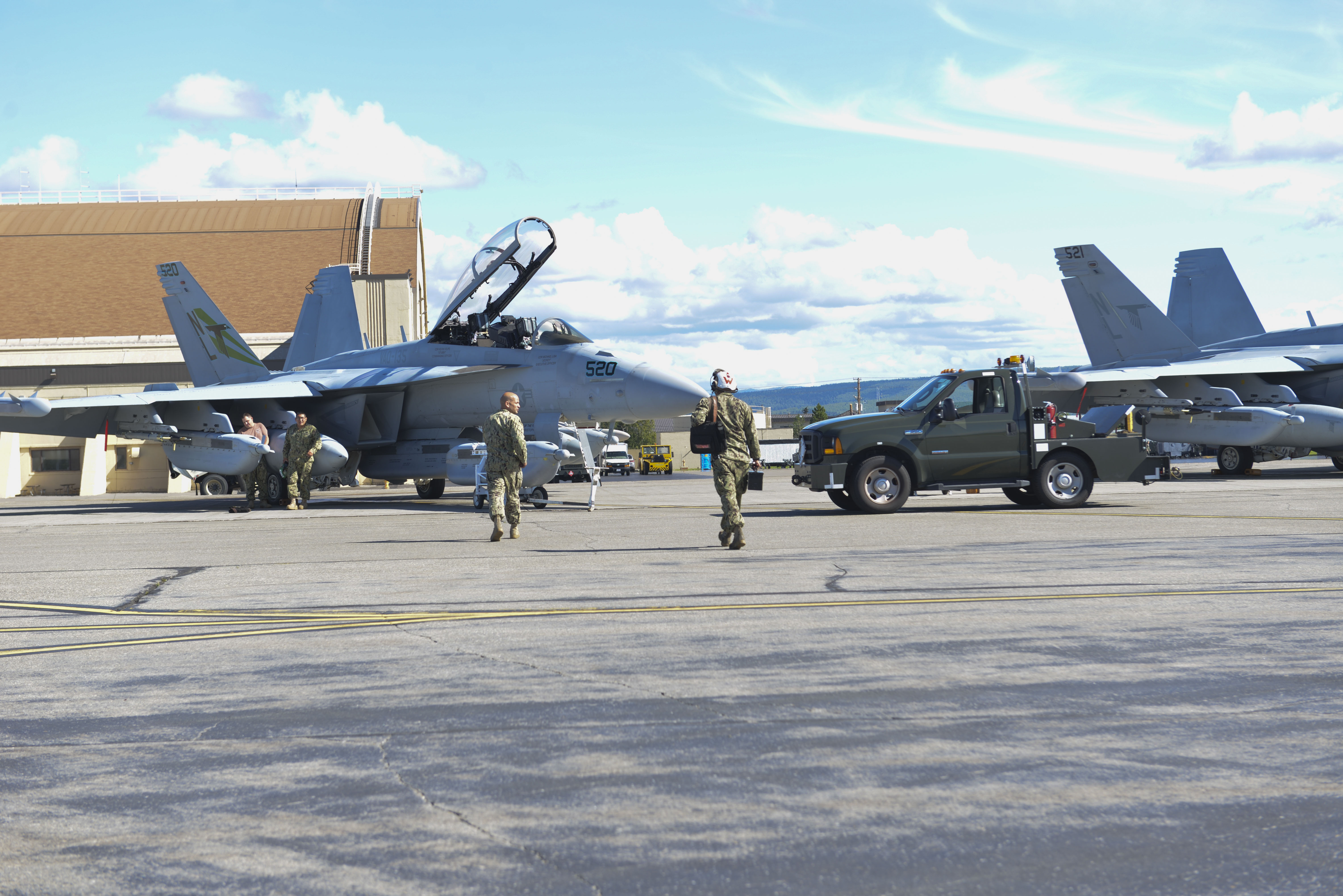 VAQ-135 prepares for fight at RF-A 16-3 > Eielson Air Force Base ...