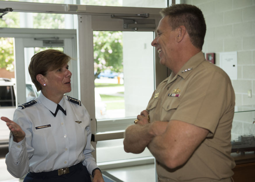 Robinson visits Norfolk > U.S. Northern Command > Article