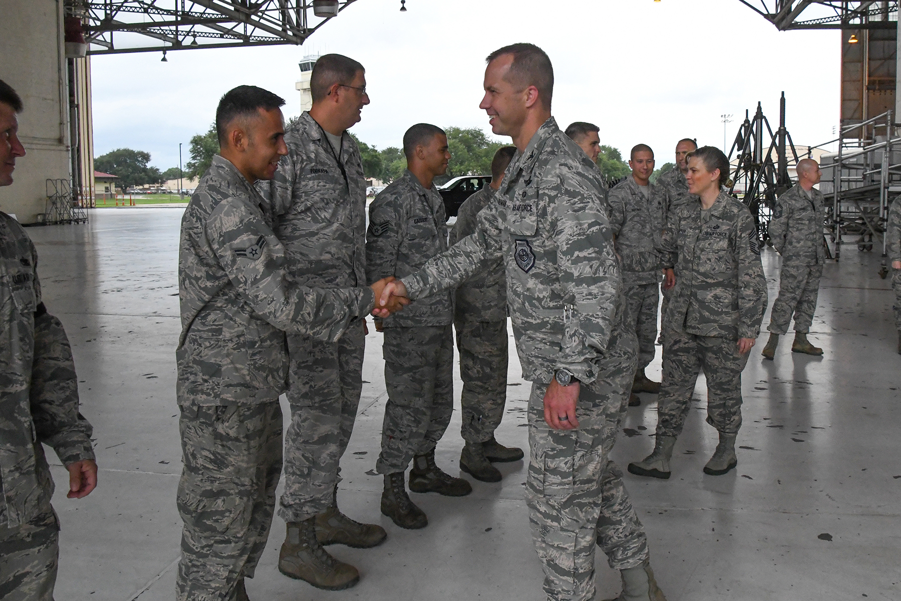 Base Commander visits the Reserves > 307th Bomb Wing > Article Display