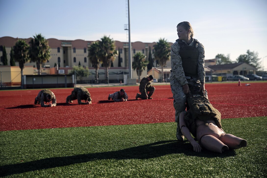 From tourniquets to combat gauze, Marines learn life-saving skills