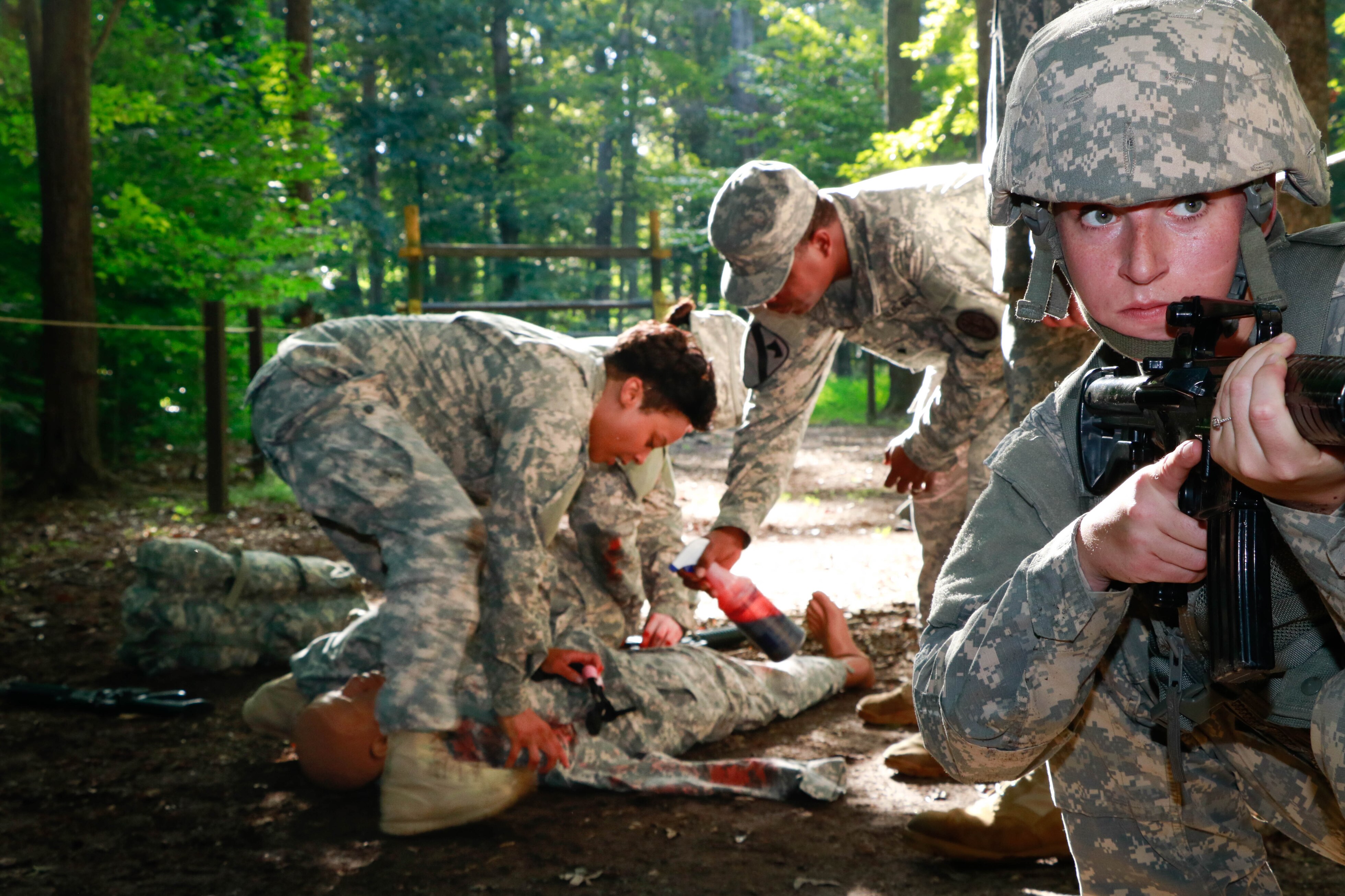 7th (TBX) learns lifesaving skills