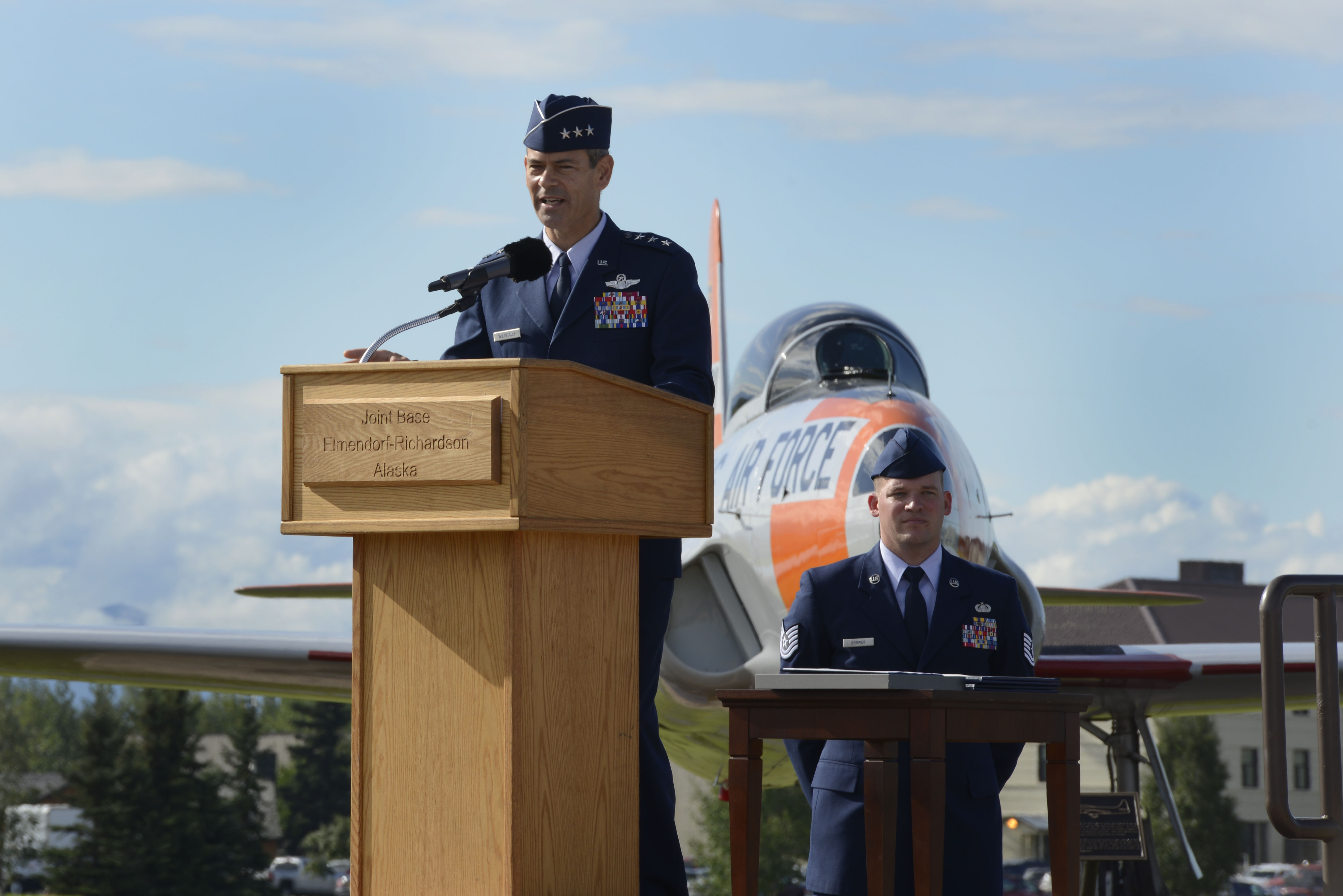 Alaskan Command welcomes new commander