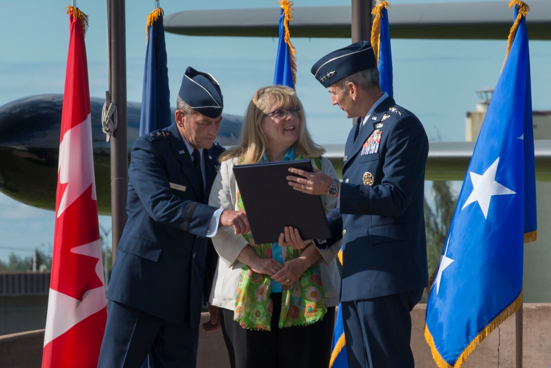 Alaskan Command welcomes new commander