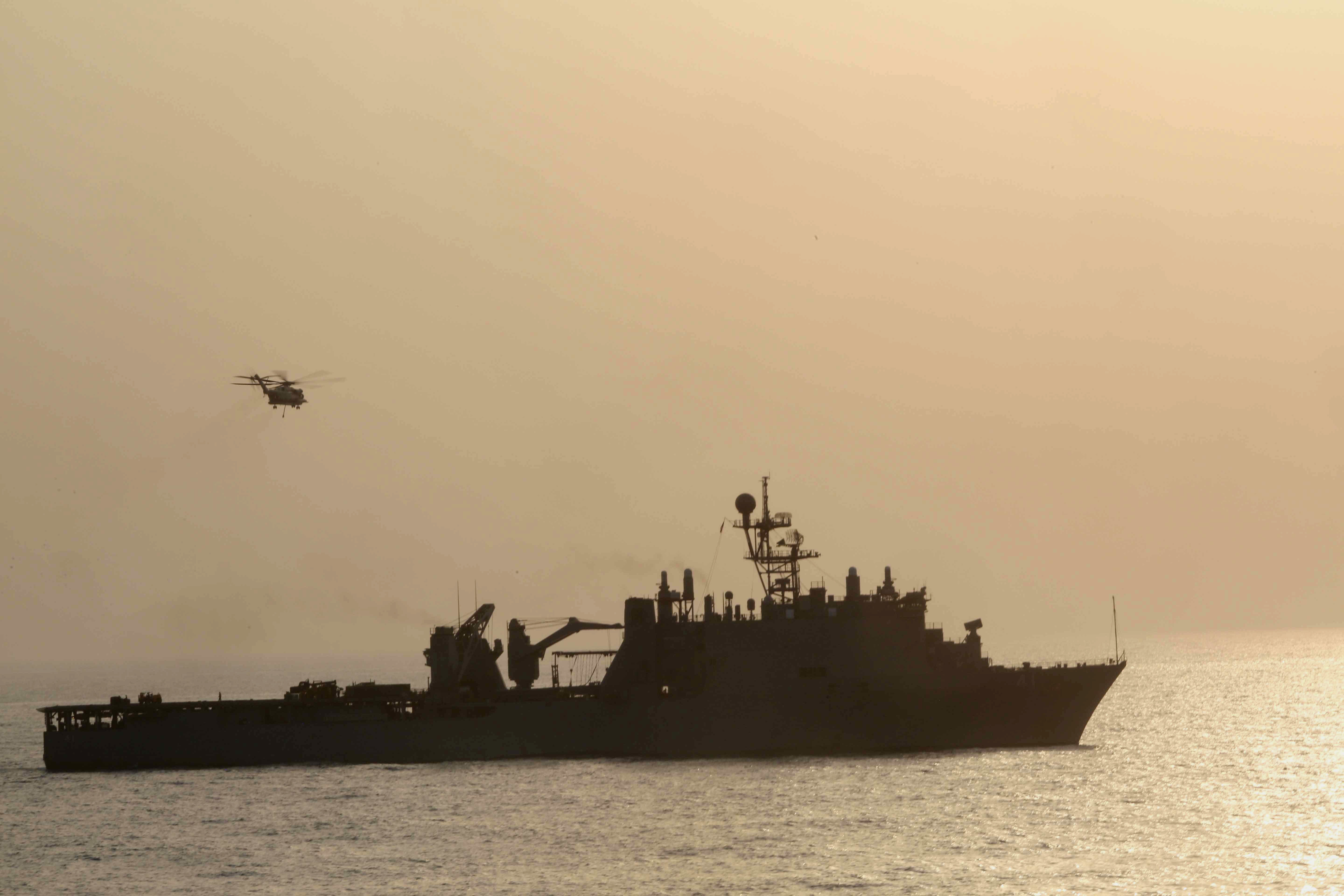 USS Whidbey Island Visits Victoria, Seychelles > United States Navy ...