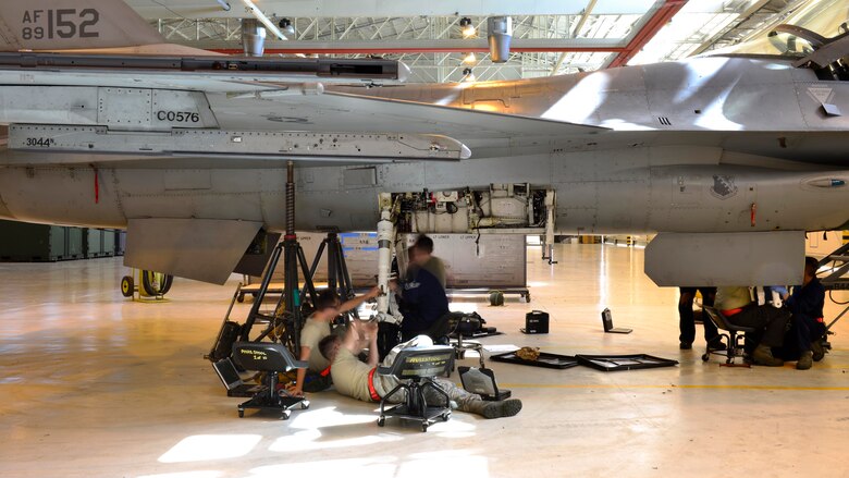 New landing gear helps Airmen strut their stuff > Aviano Air Base ...