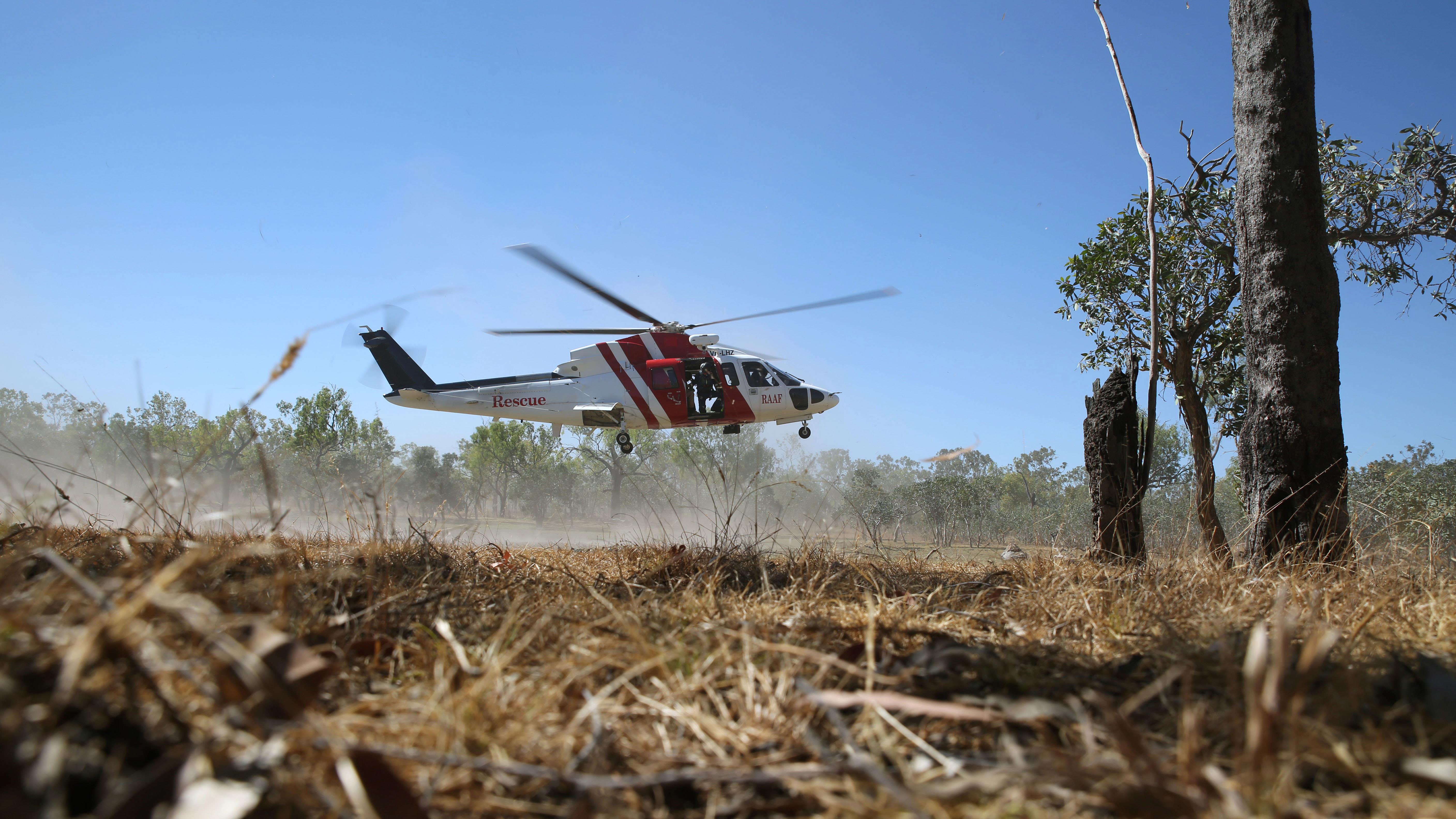 VMFA-122 medical team trains with Australian SAR crew > United States ...