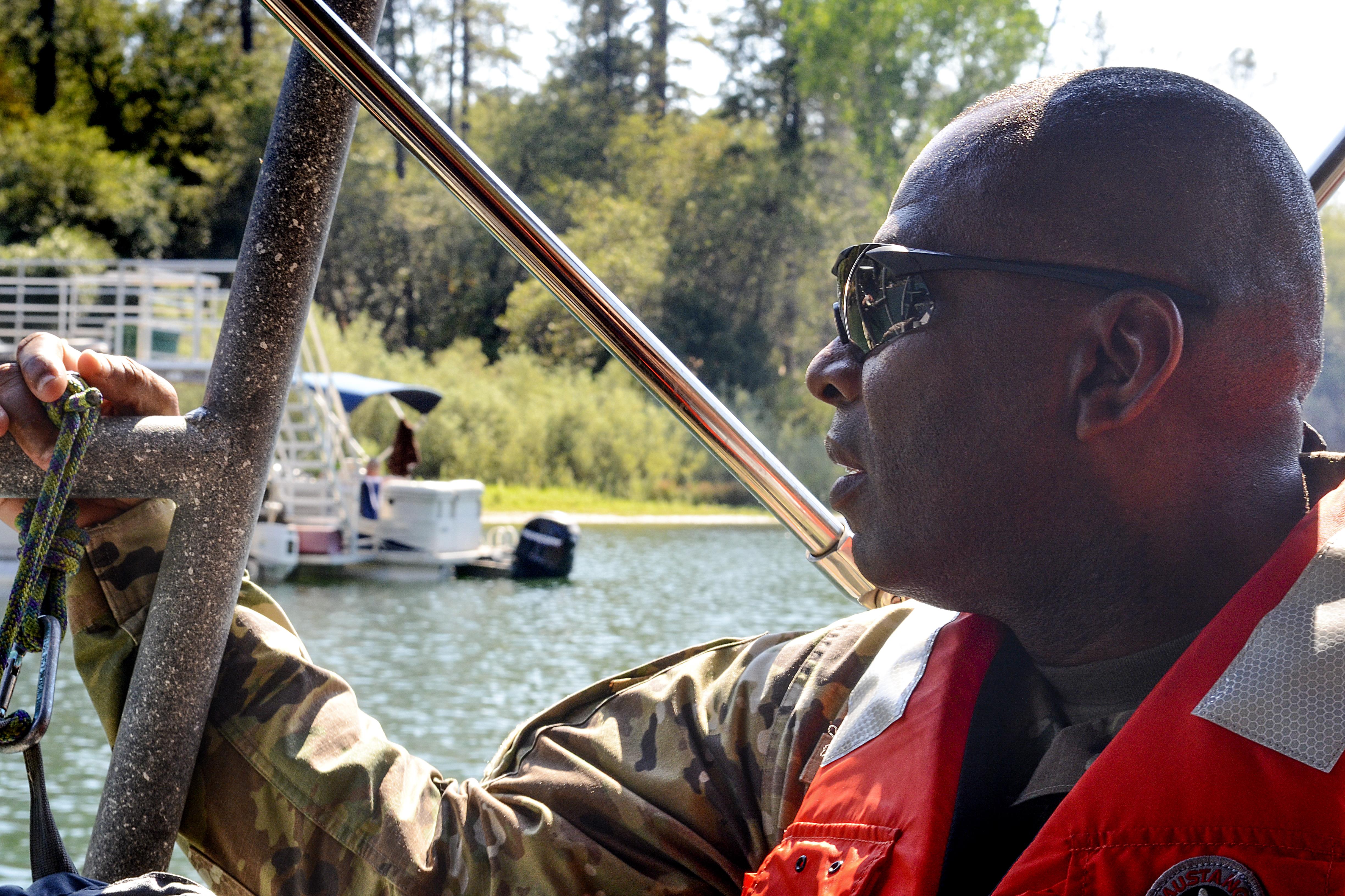 Command Sergeant Major tours Sacramento District > Sacramento District ...