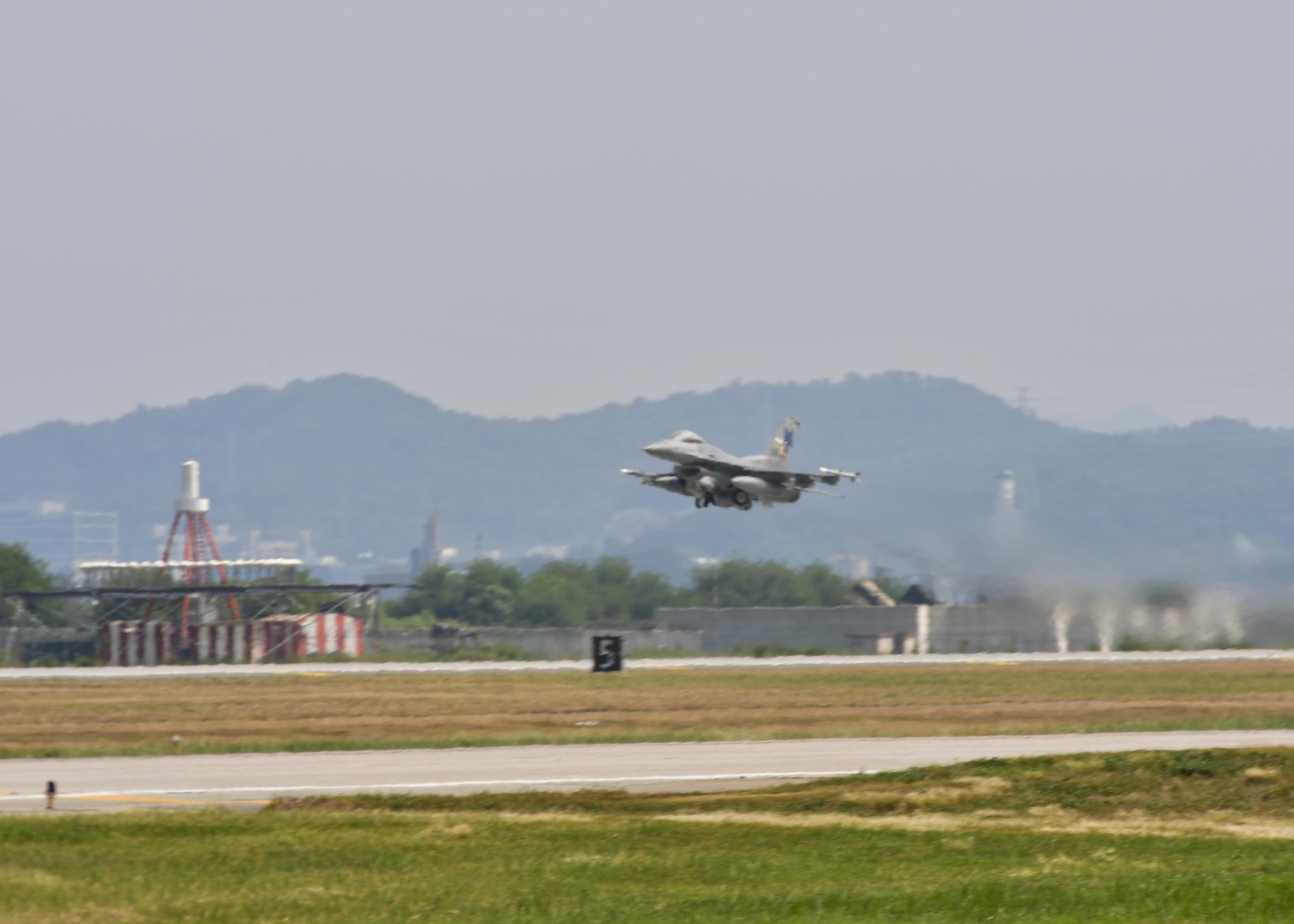 BH 16-2: Mustangs train for quick response scenarios > Osan Air Base ...