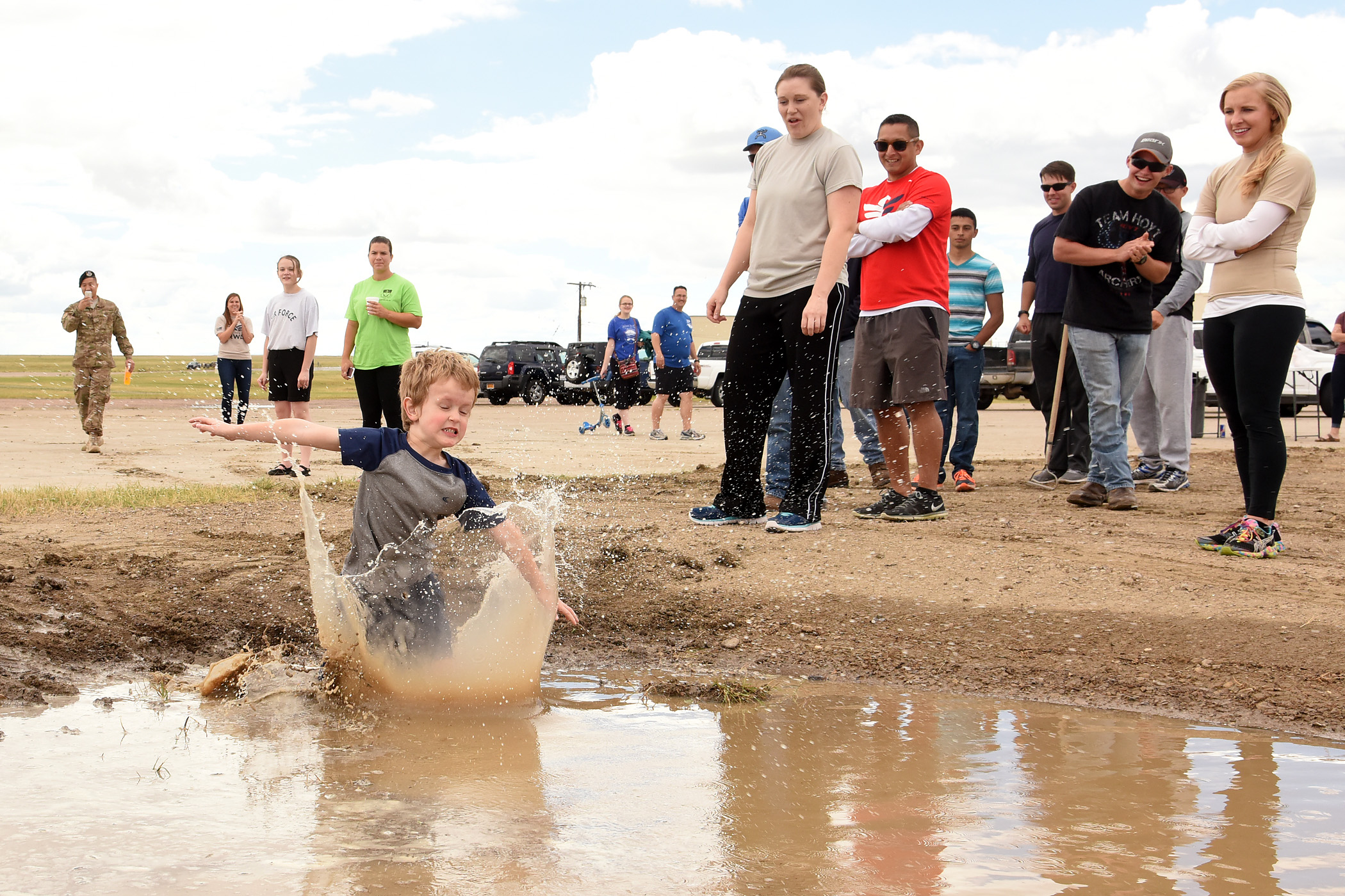 Fun in the mud > Malmstrom Air Force Base > Article Display