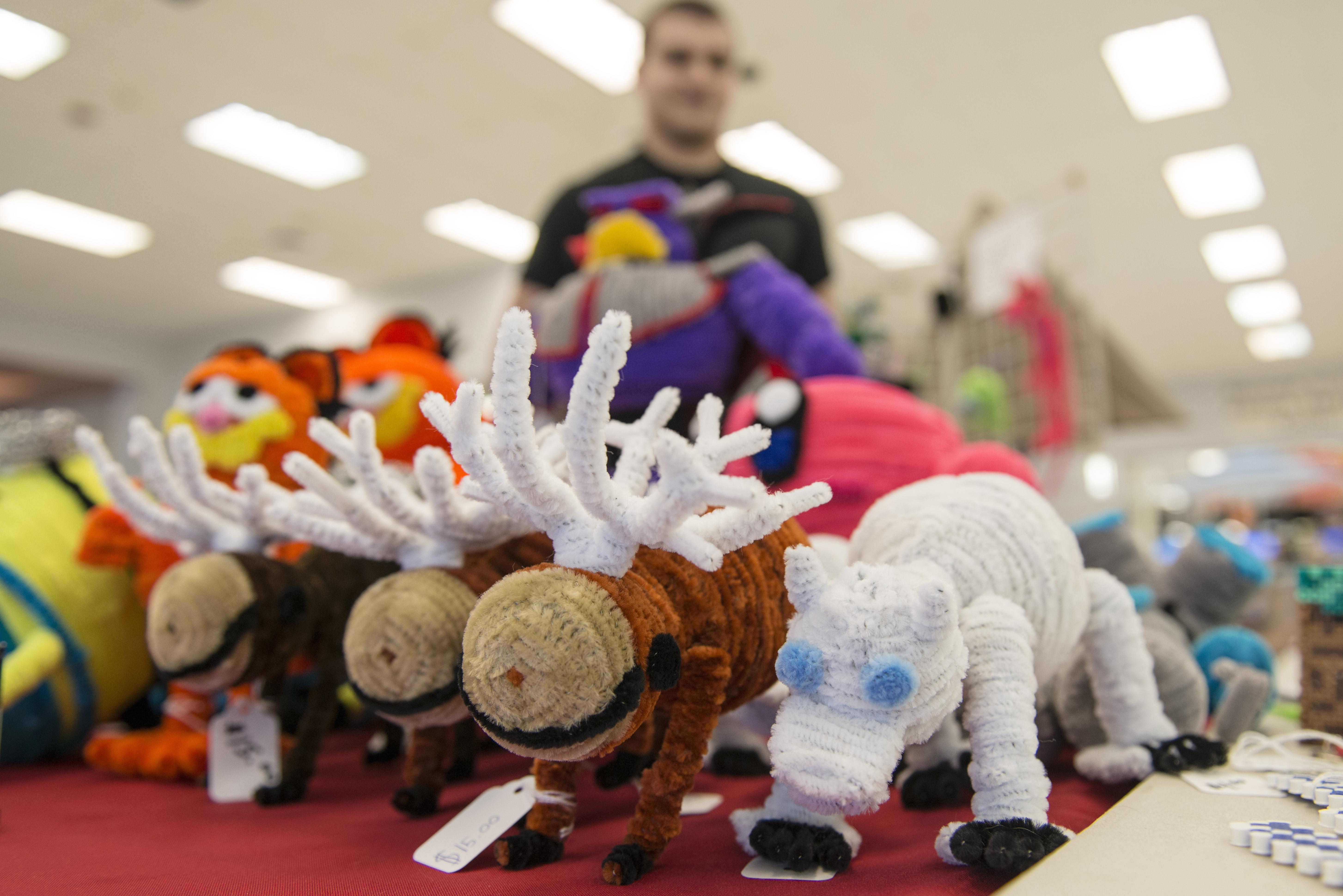 Creating art through an autistic eye > Eielson Air Force Base > News