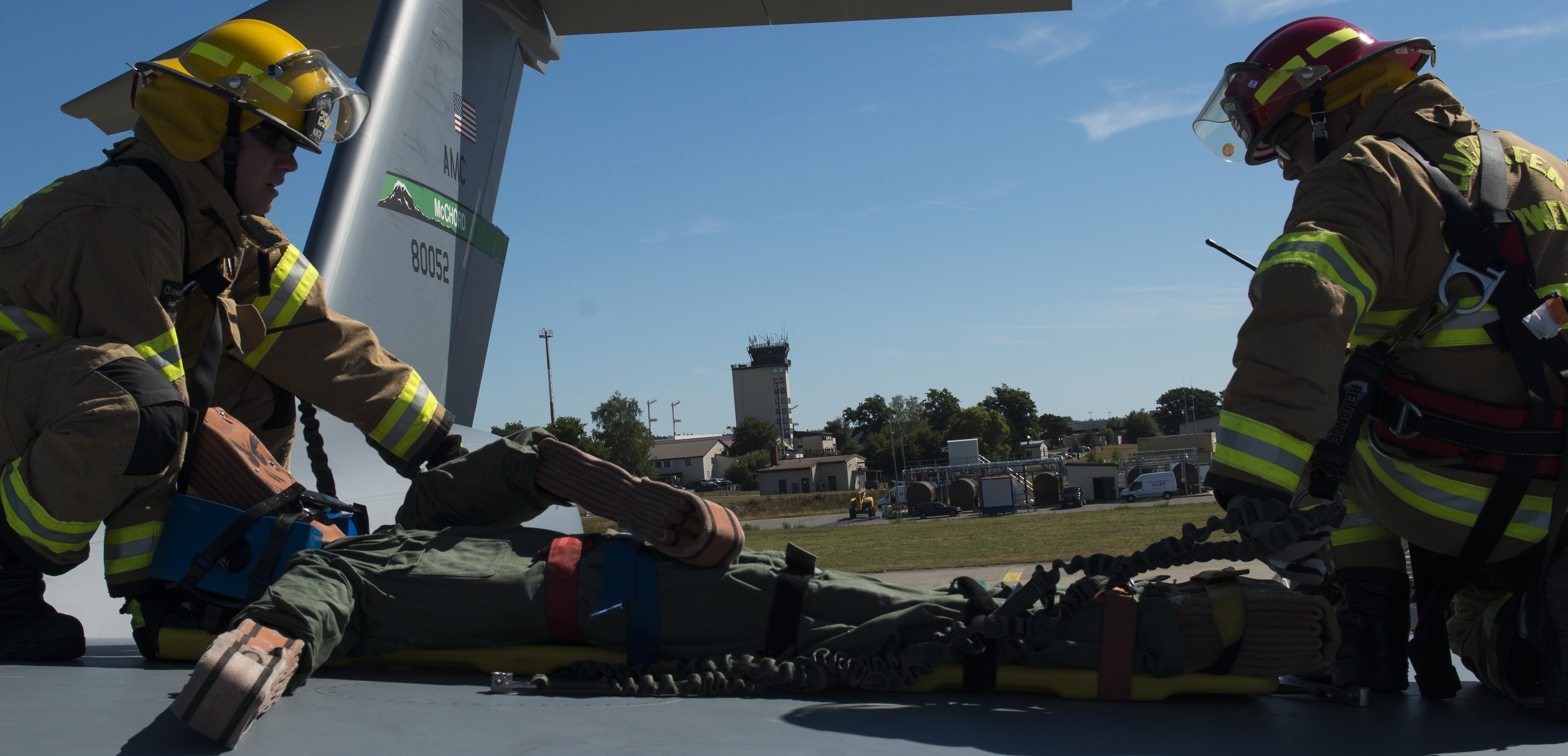86 CES Firefighters train in plane rescue operations > Ramstein Air ...
