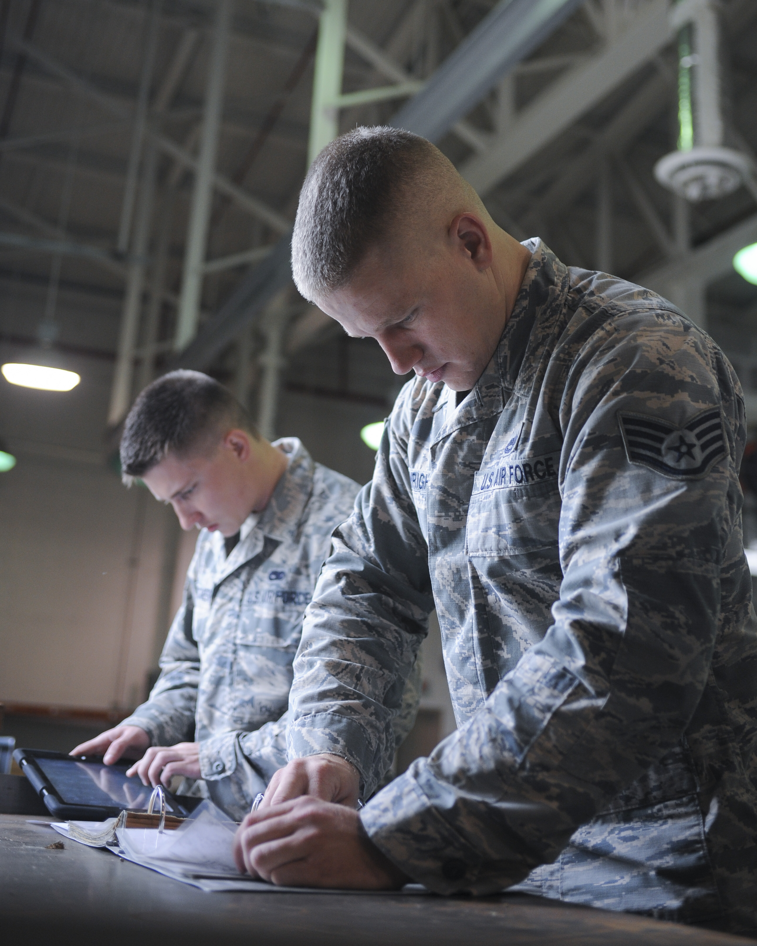 Putting flares to the test, protecting our best > Barksdale Air Force ...