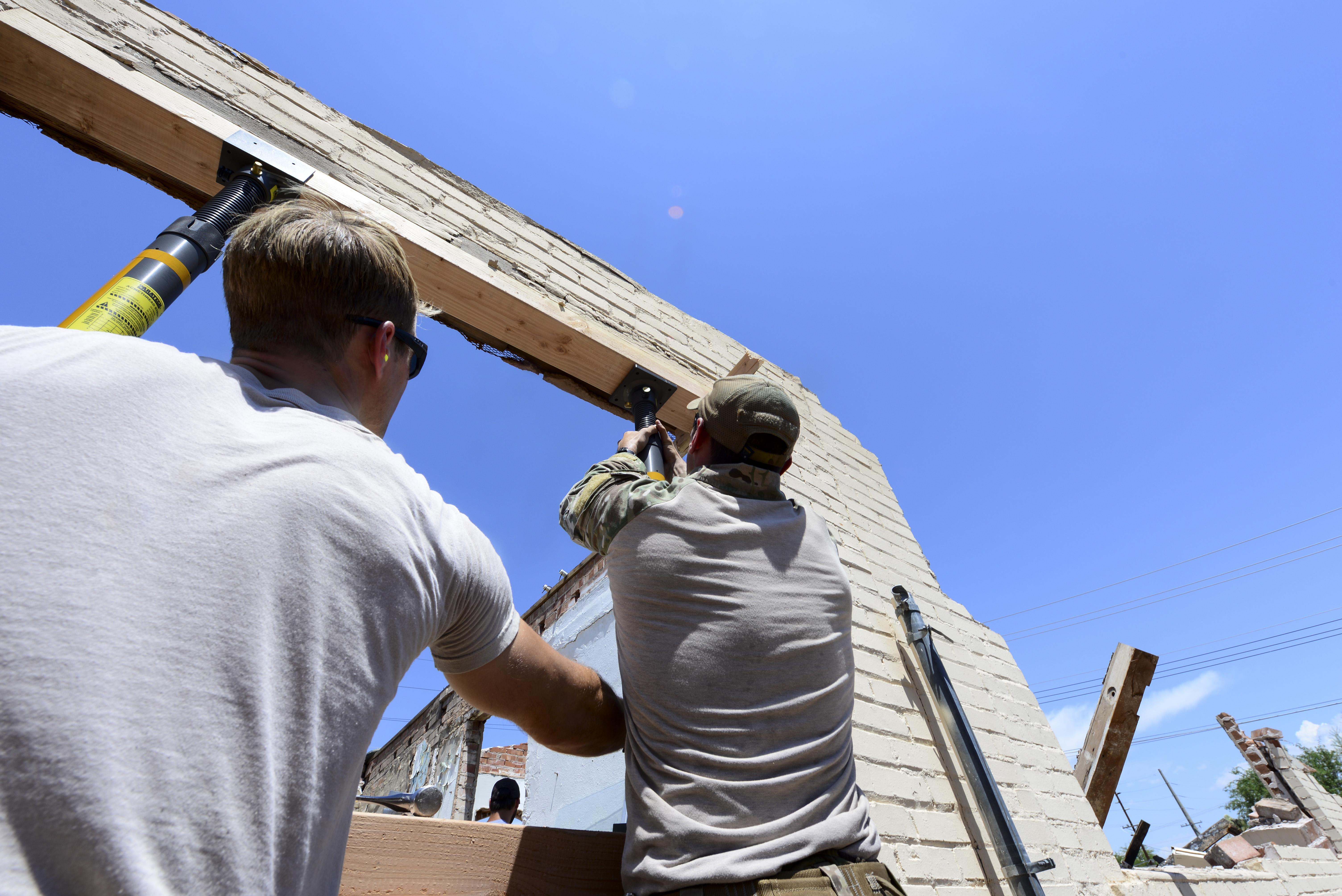 48th RQS Airmen participate in collapsed structure training > Davis ...